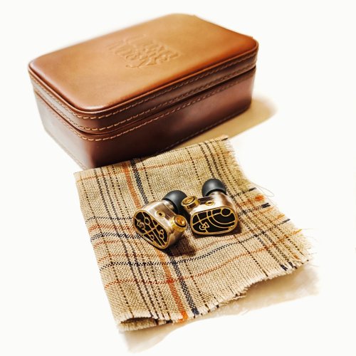 Pictures of Your Portable Rig (part XVI) | Page 2442 | Headphone ...