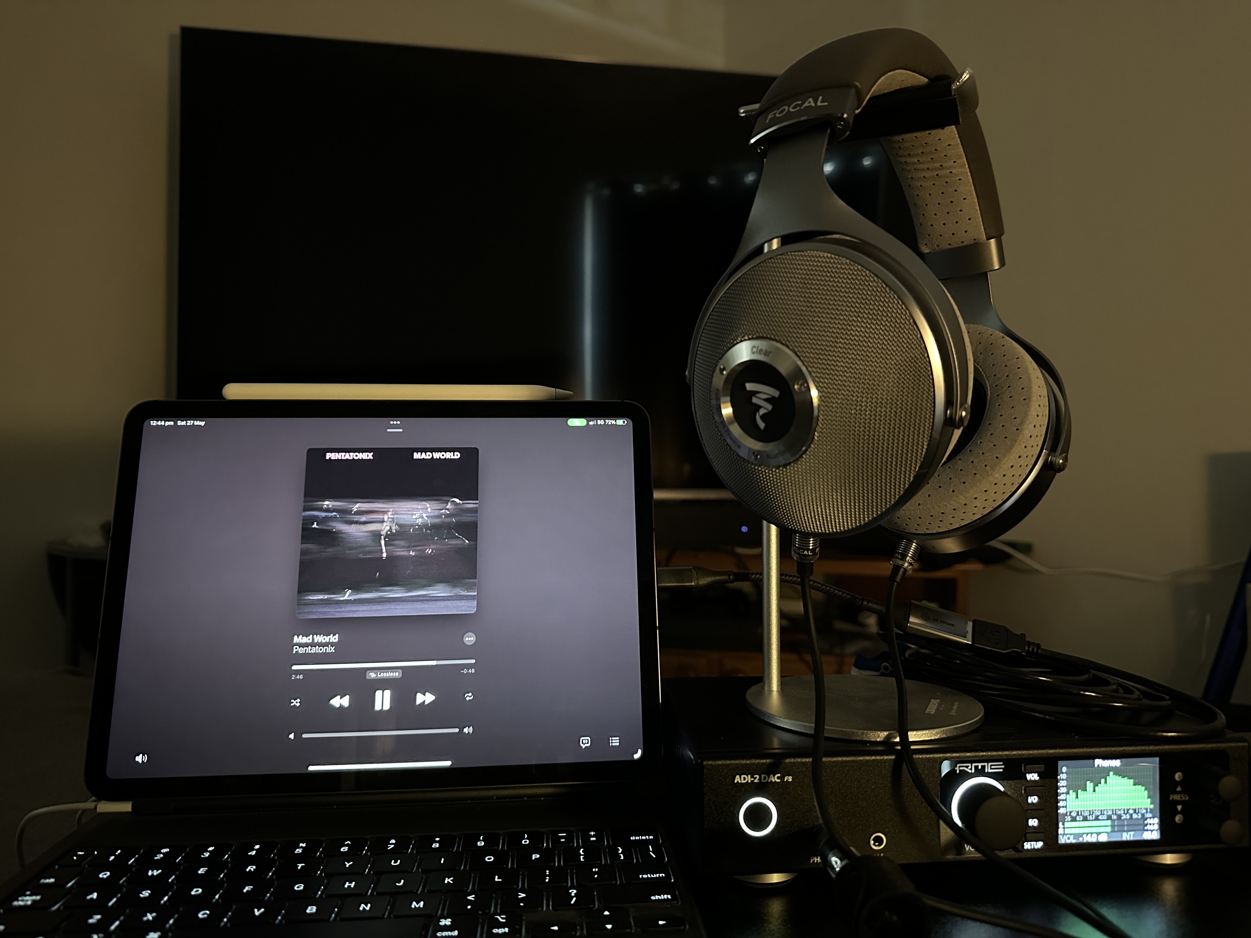 Pics of Headphones... Rules: ONE PIC. NO WORDS! | Page 856 | Headphone ...