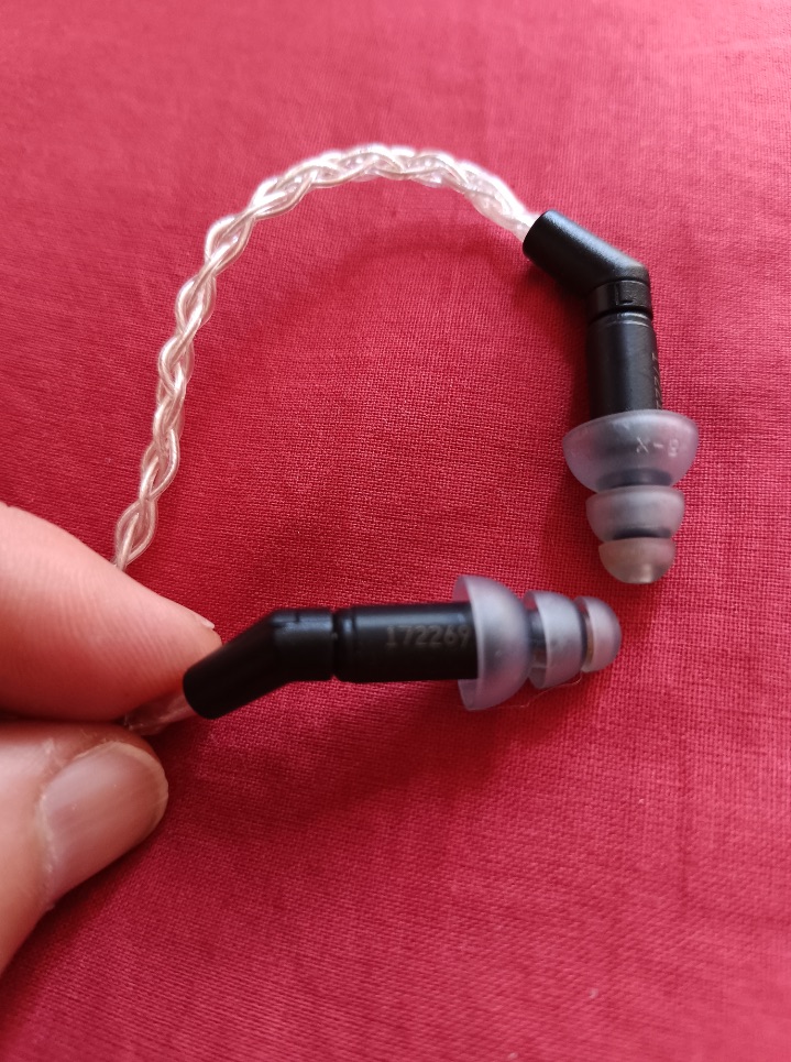 Etymotic ER4 micro pro + new cable | Headphone Reviews and Discussion ...