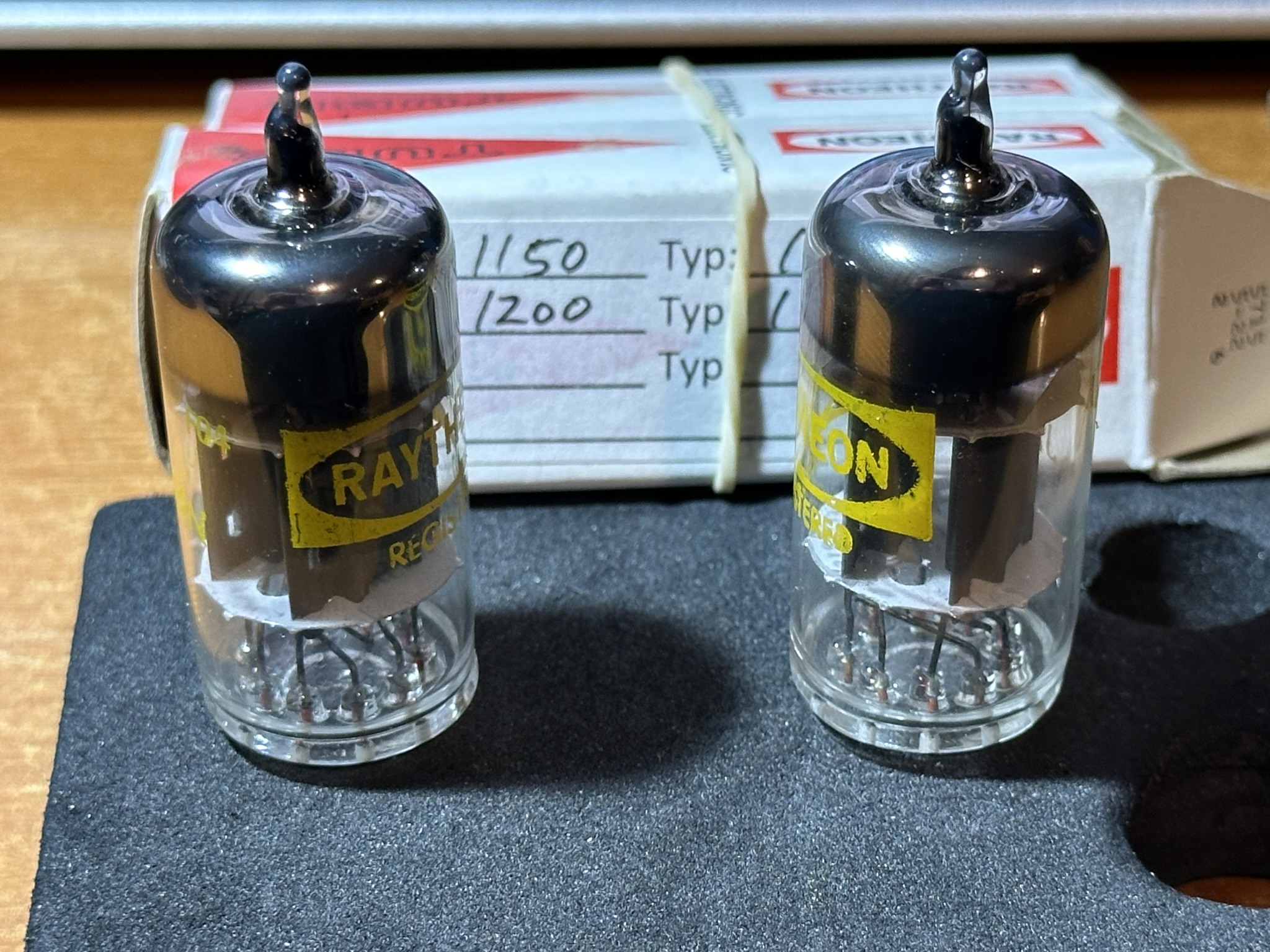 Closed: Preamp Vacuum Tubes -Rare versions of 12AU7 (6189), 12AT7 ...