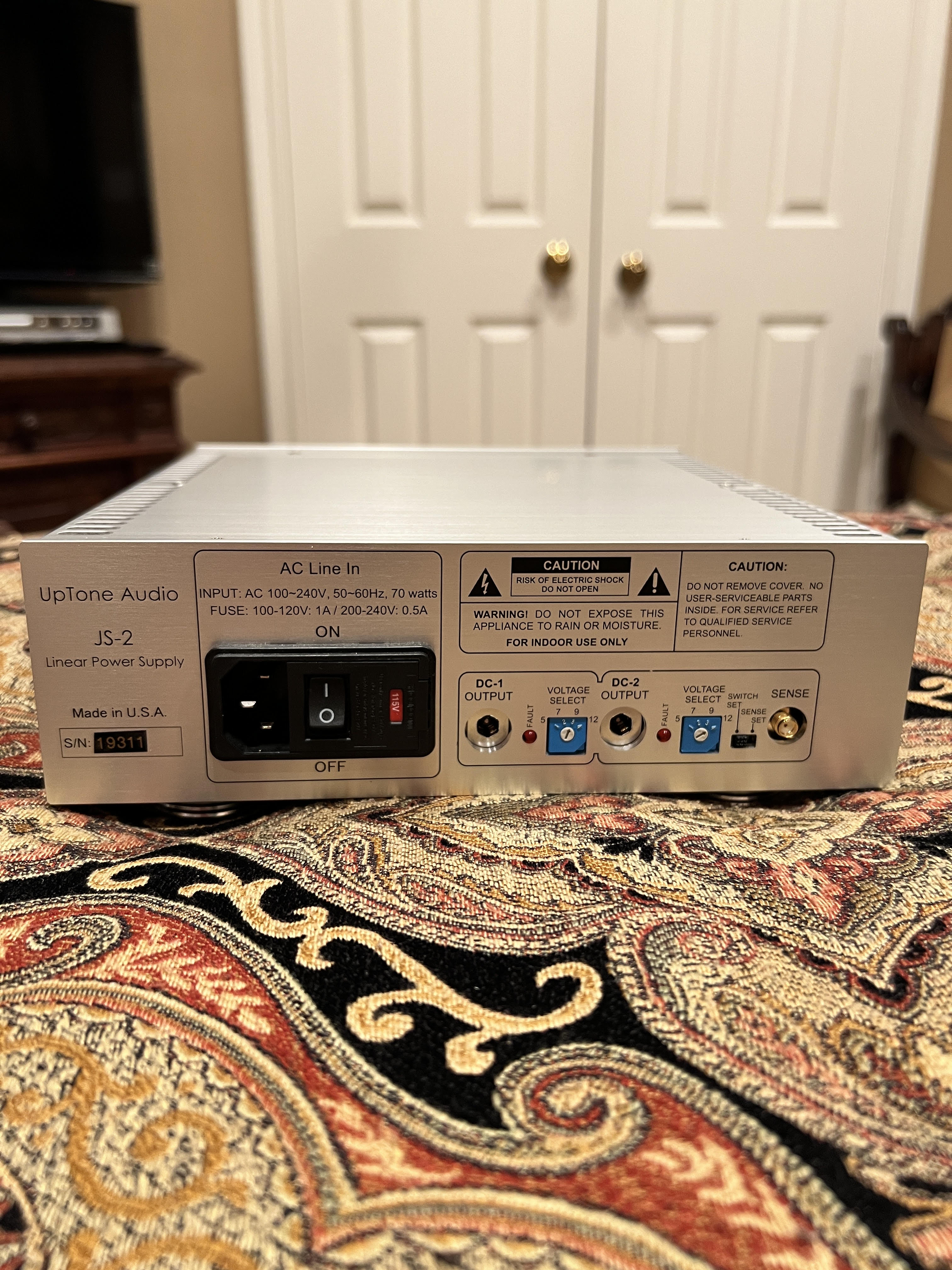 Sold: UpTone Audio JS-2 Linear Power Supply + Ghent Audio DC-7N16C ...