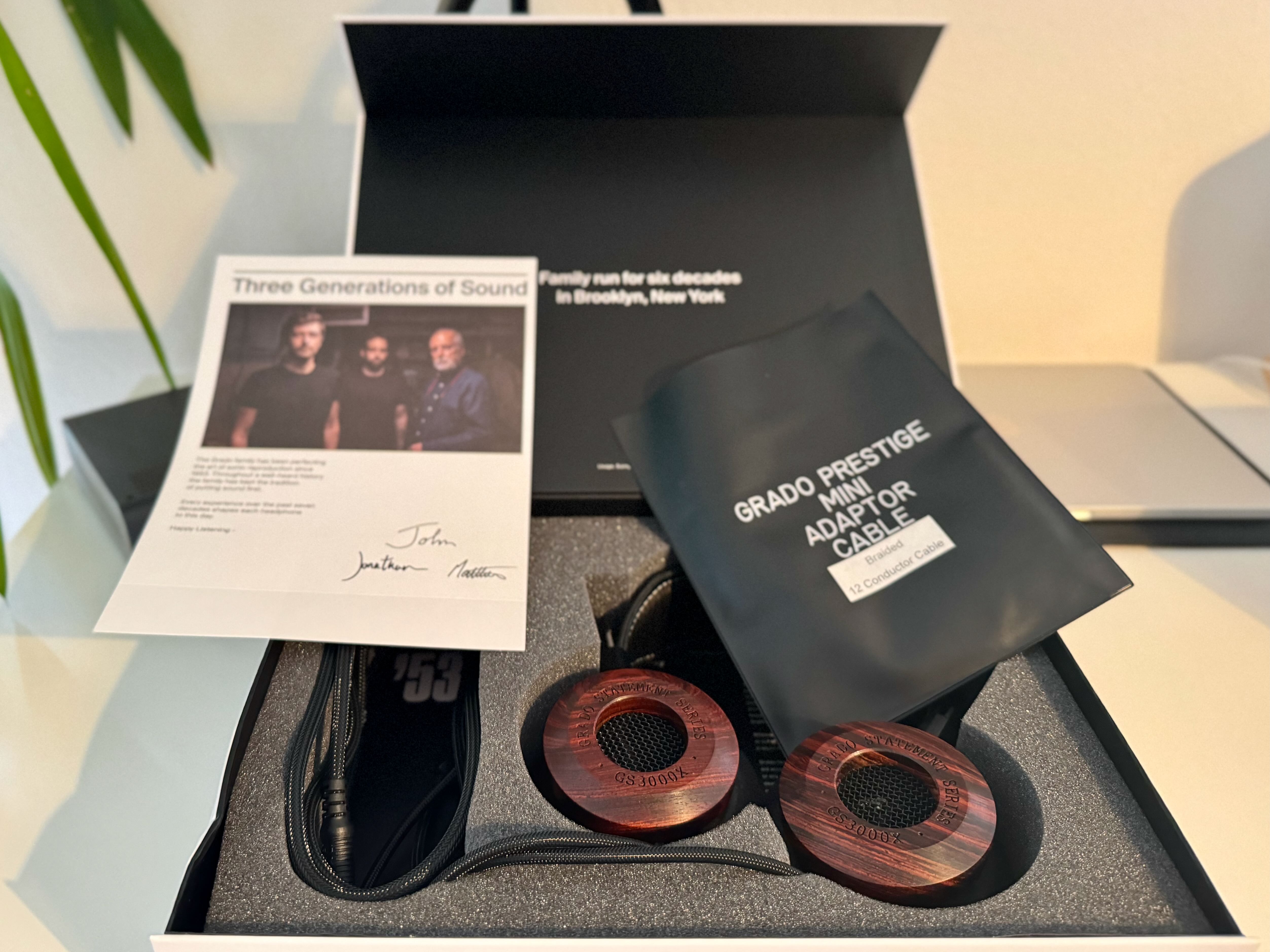 Sold: Grado GS3000x (incl. Grado 3.5mm adapter & Omega stand ...