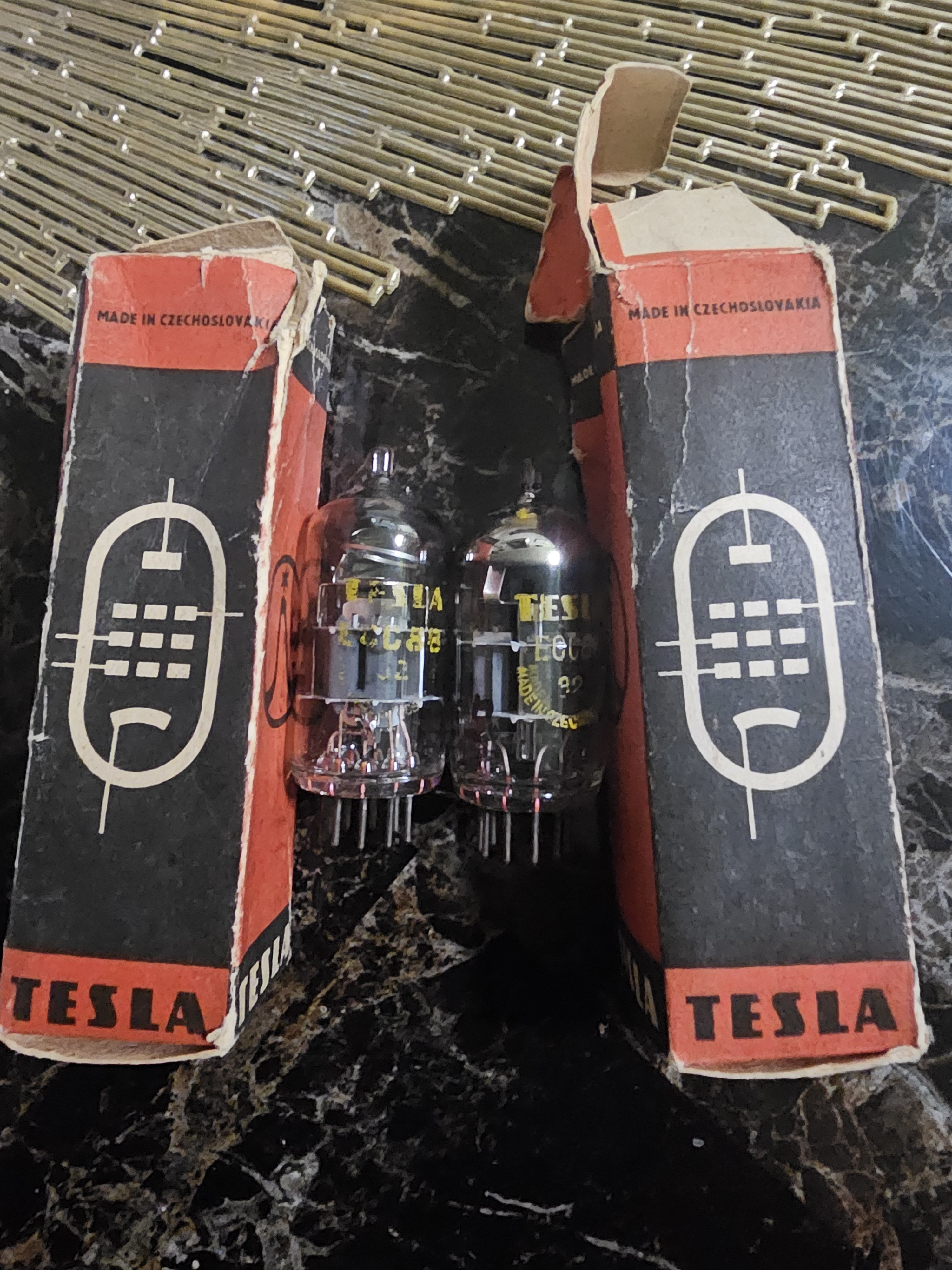 Sold: 2 NOS Tesla ECC88 1968 Matched Pair Czechoslovakia 1968 Same code ...