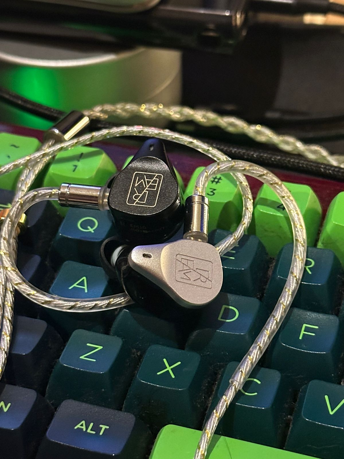 Simgot EM10 - Reviews | Headphone Reviews and Discussion - Head-Fi.org