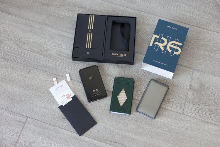 Sold: Hiby R6 Gen III R6III w/ green leather case, box, accessories ...