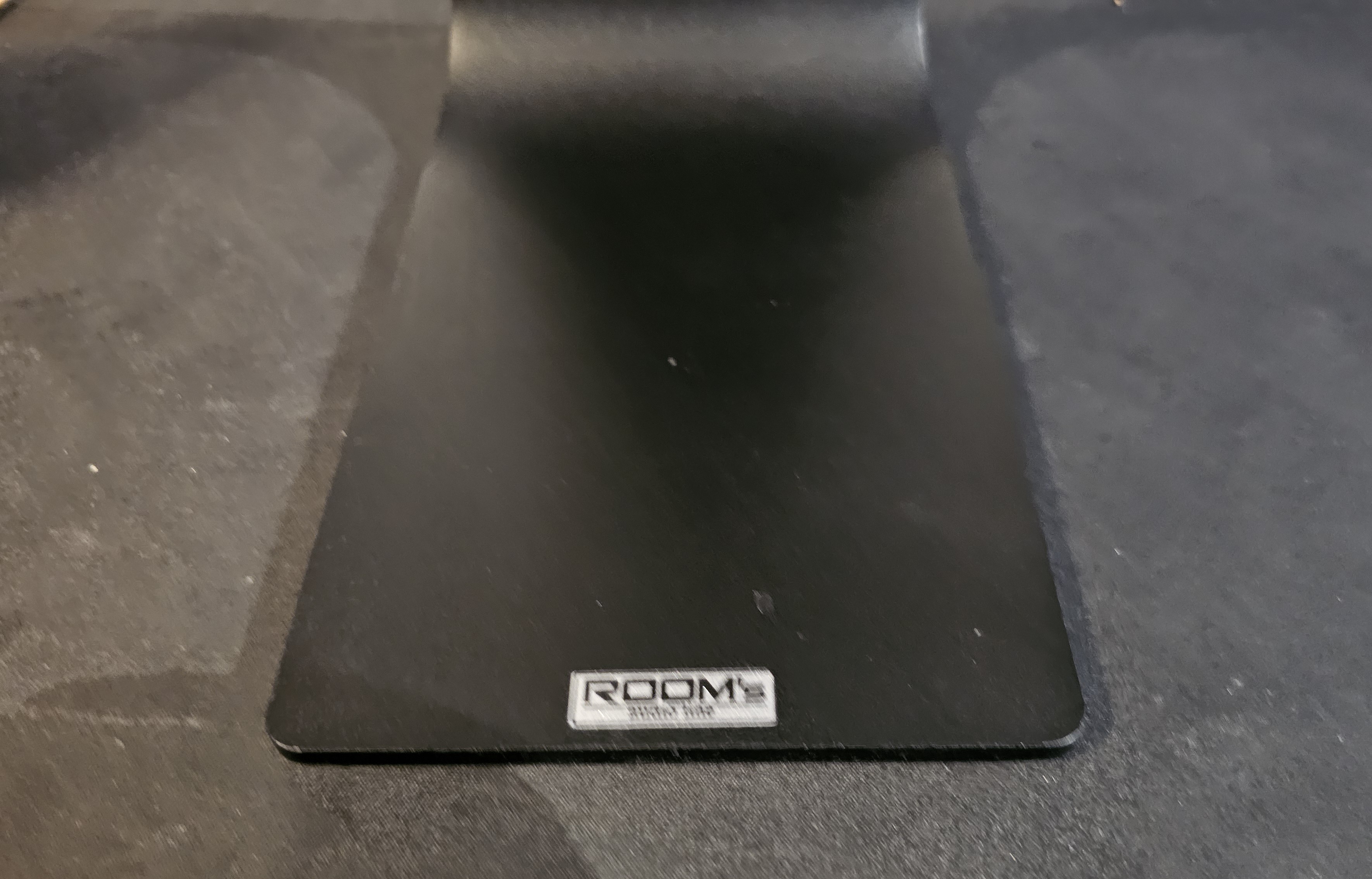 Sold: ROOMS Audio Line FS Pro A BK Headphone Stand | Headphone Reviews ...