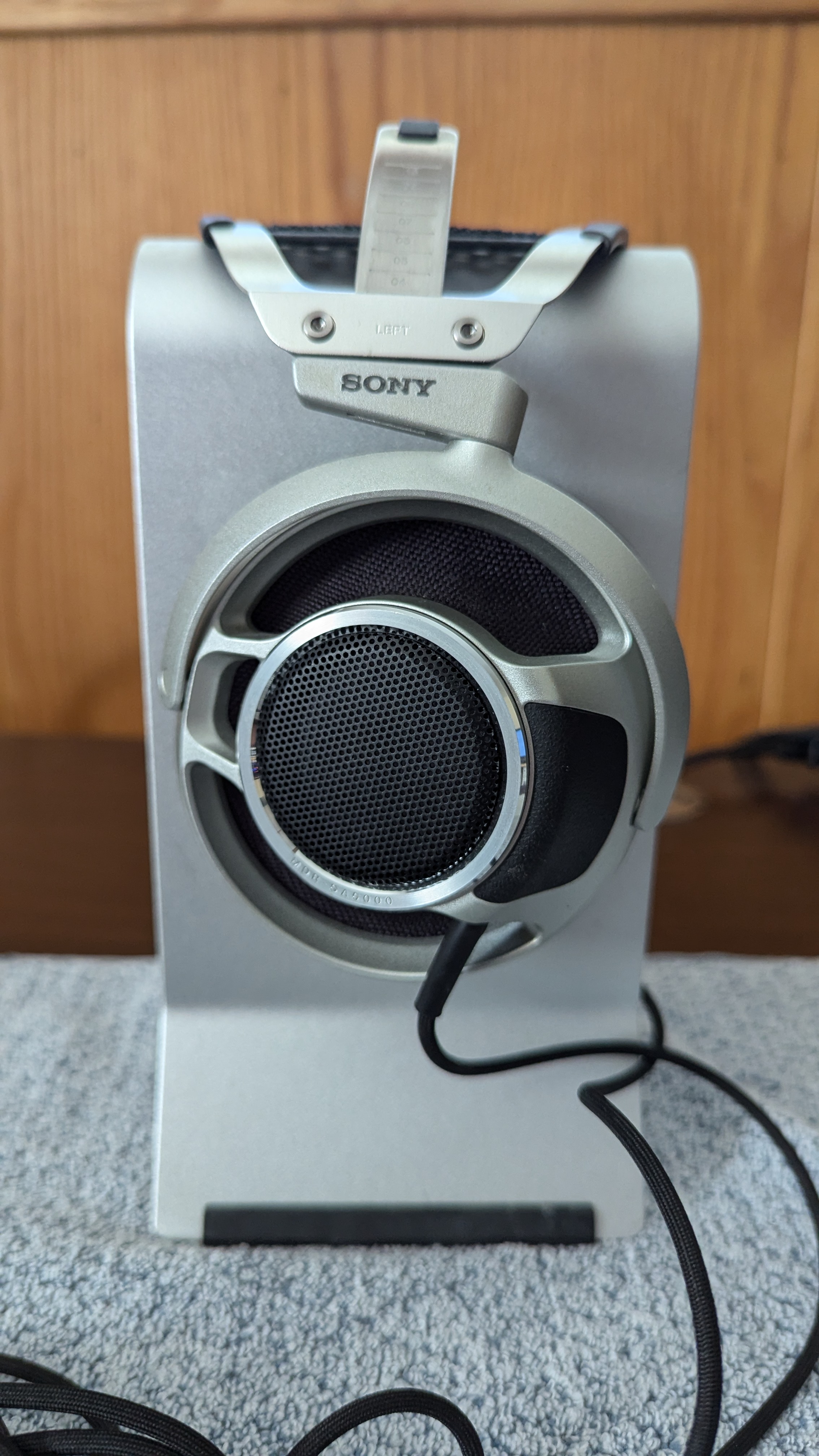 Closed: Sony MDR-SA5000 headphones | Headphone Reviews and Discussion ...