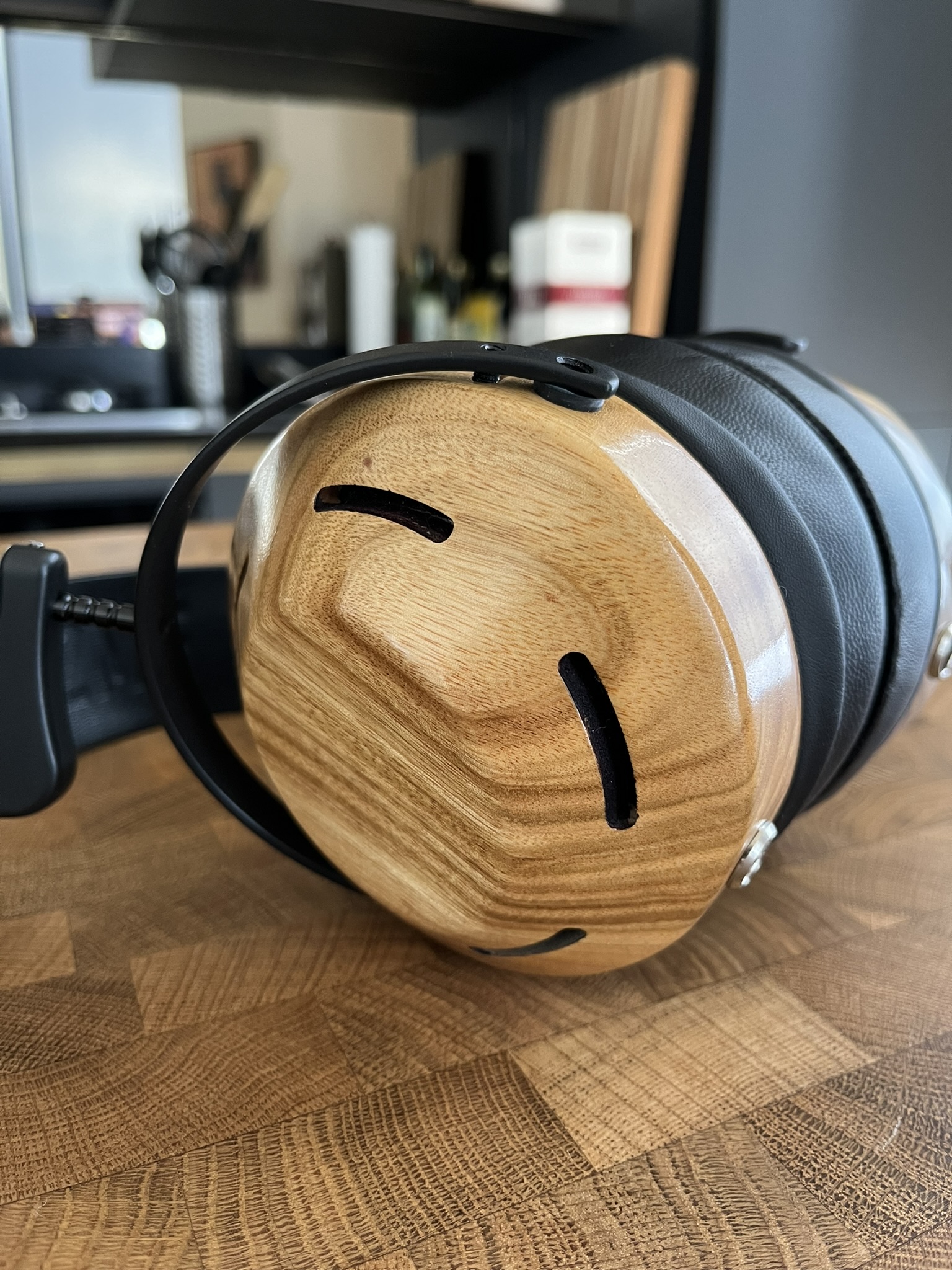 Sold: ZMF Eikon in Camphor. Like-New! With Case and all Original ...