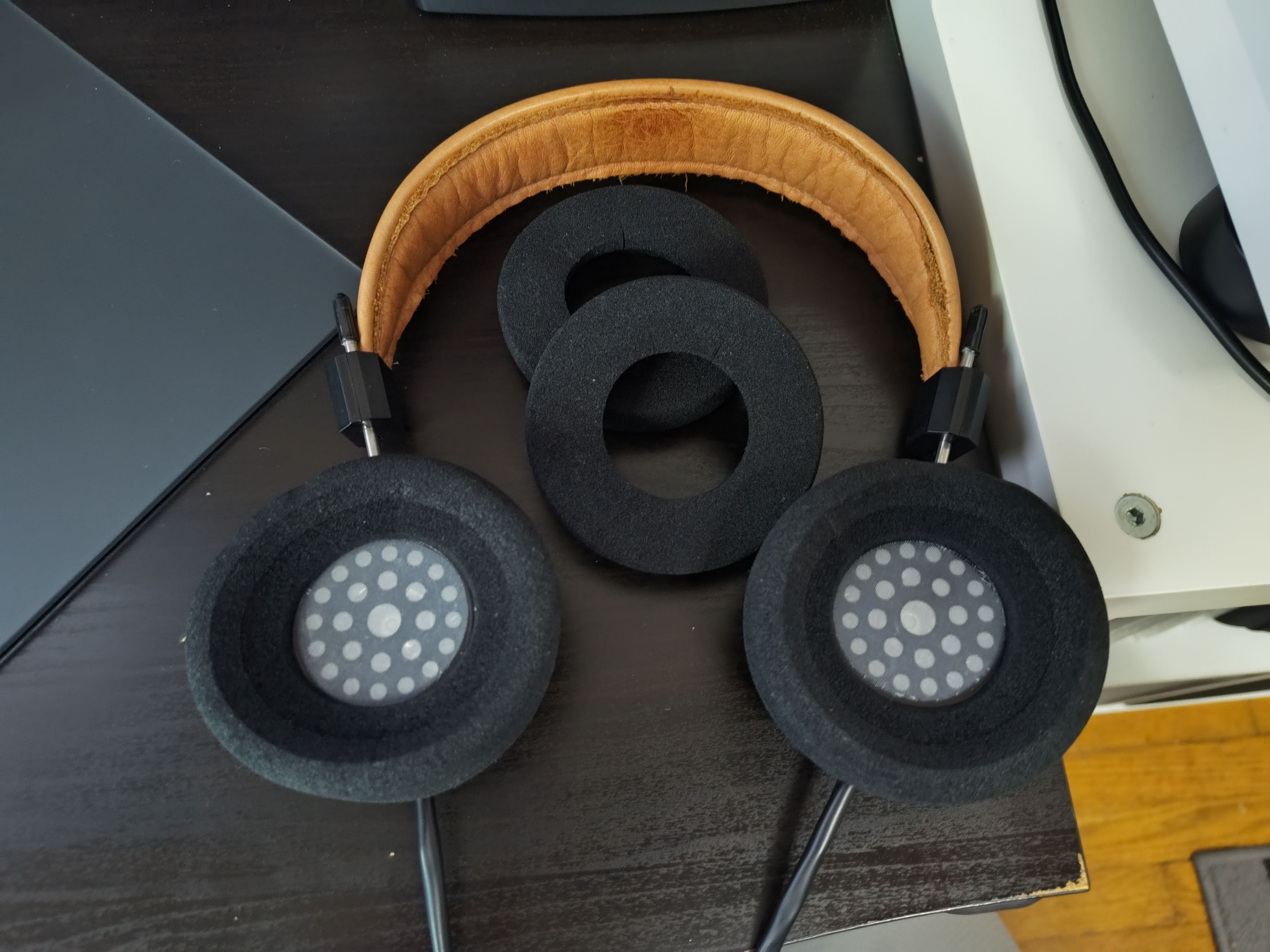 Sold: Grado RS2e Headphones (included L & F pads) | Headphone Reviews ...
