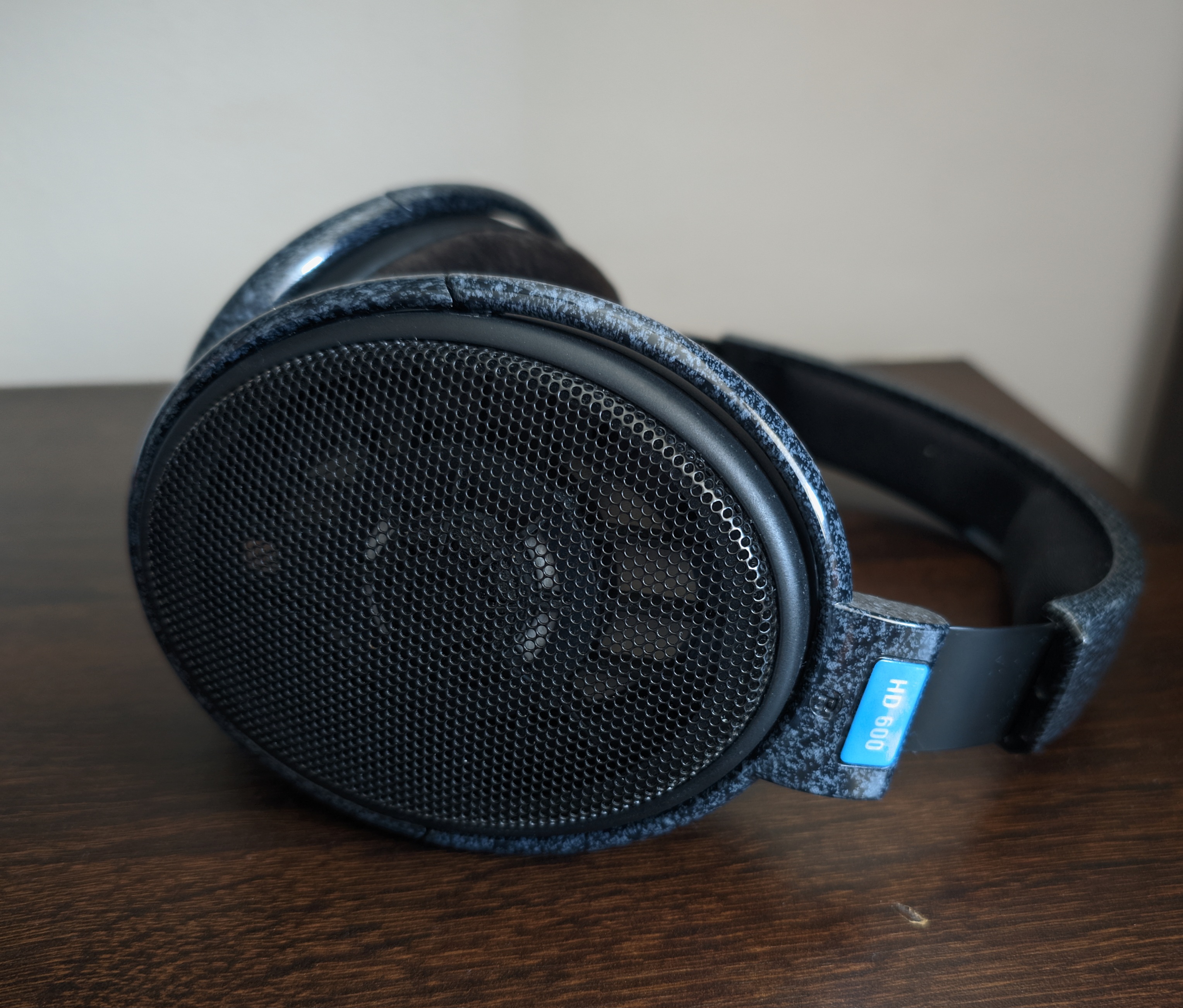 Closed: Sennheiser HD600 marble + Forza cable | Headphone Reviews and ...