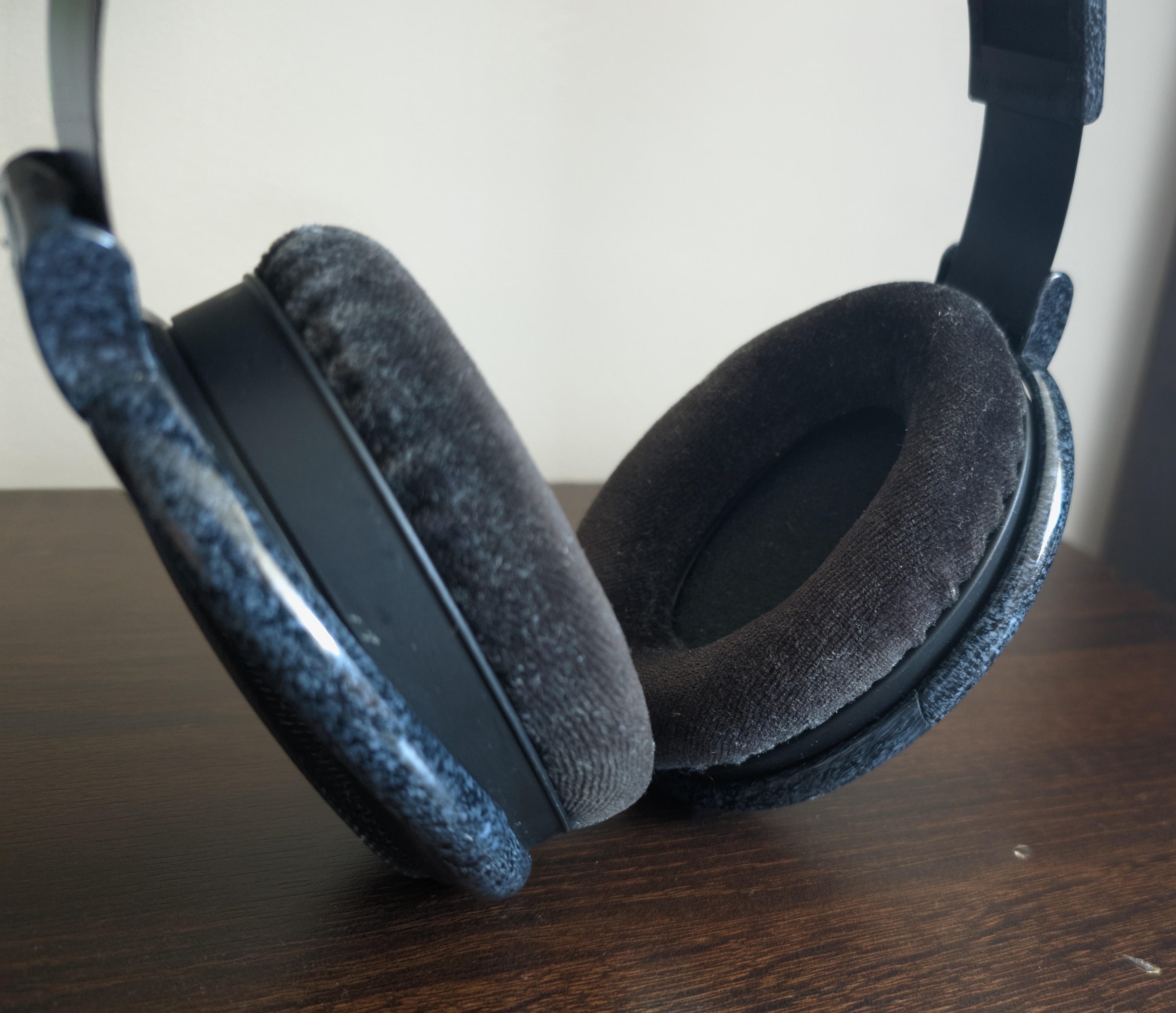 Closed: Sennheiser HD600 marble + Forza cable | Headphone Reviews and ...