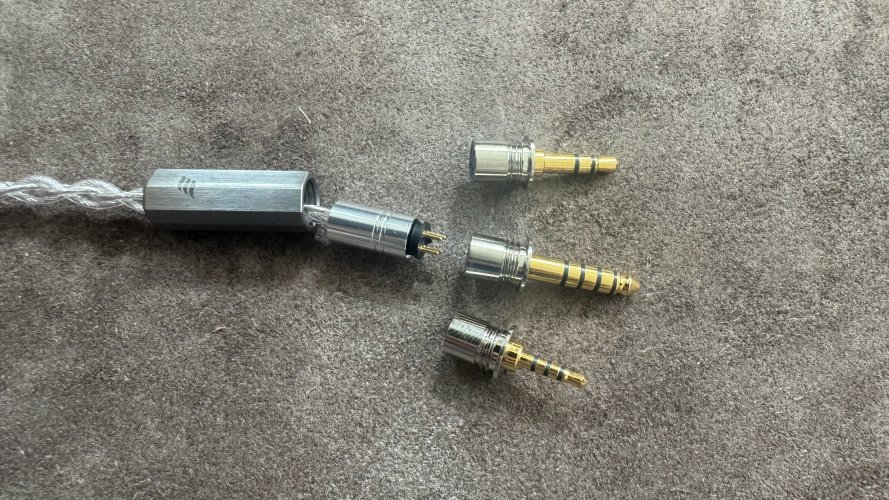 Sold: Effect Audio Cleopatra ll 4 wires With ConX & TermX sets ...