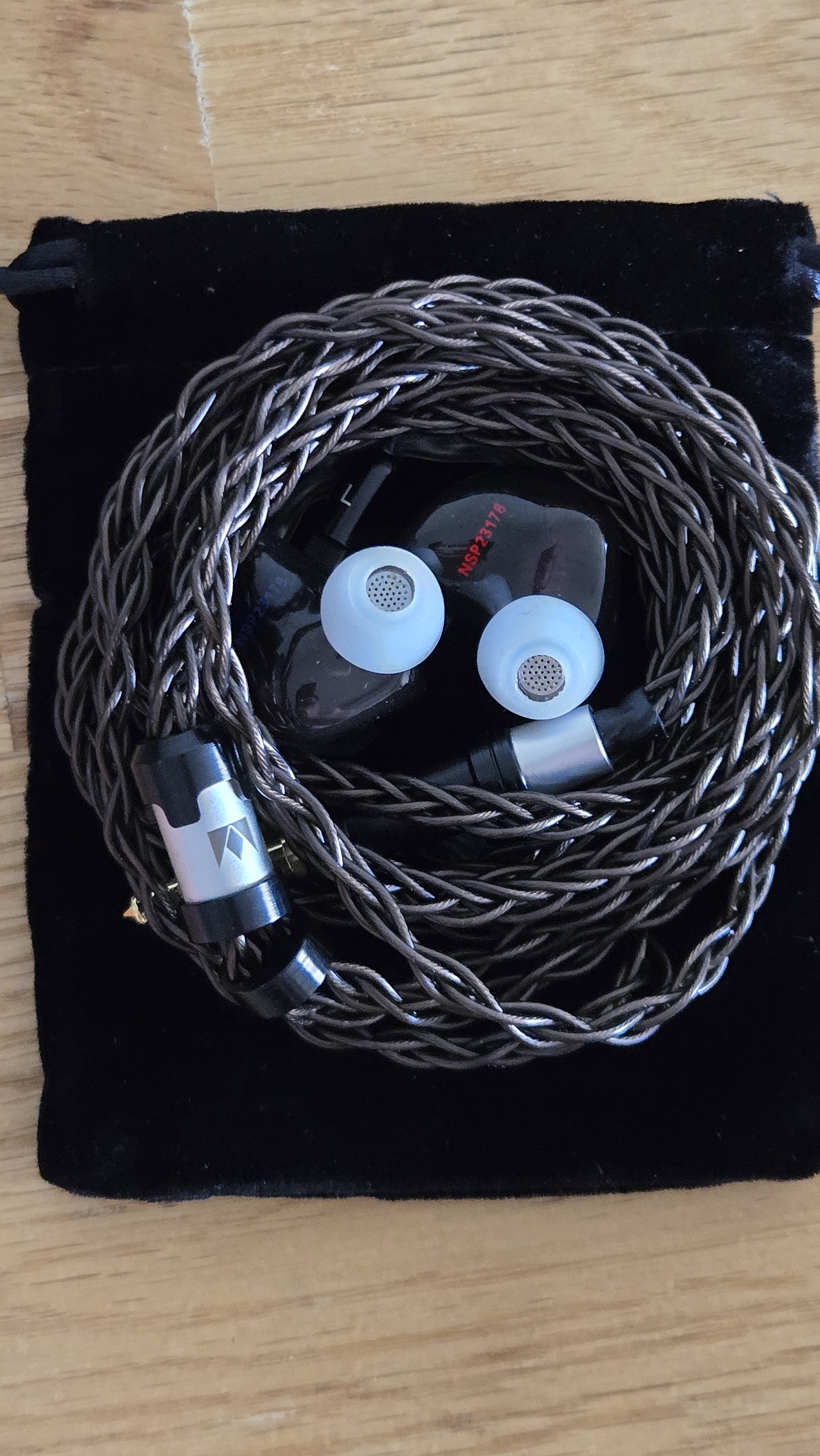 Sold: Noble Spartacus 6-Driver Hybrid Universal IEMs | Headphone ...