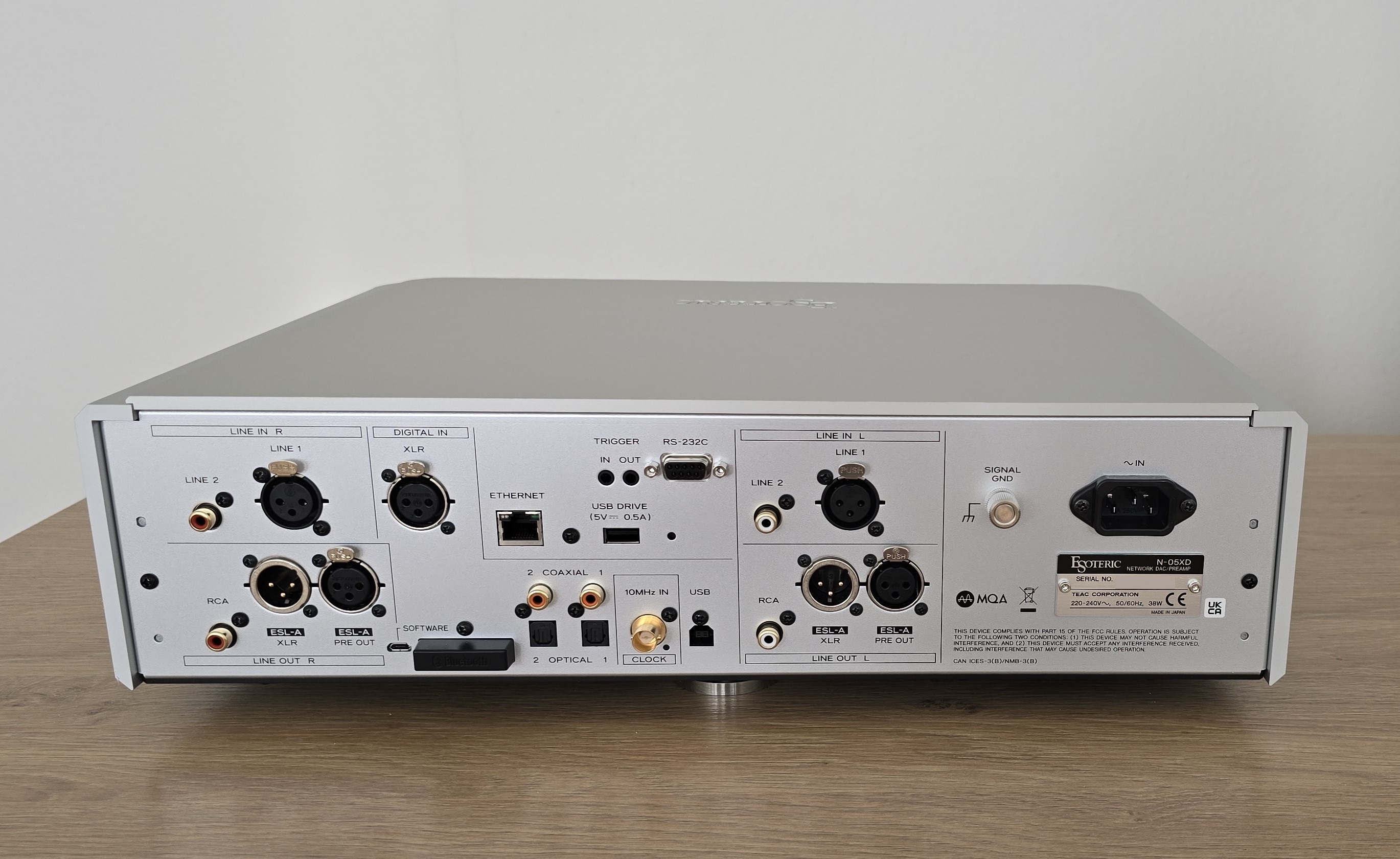 Esoteric N-05XD (Network DAC | Preamp | Headphone Amp) | Headphone ...