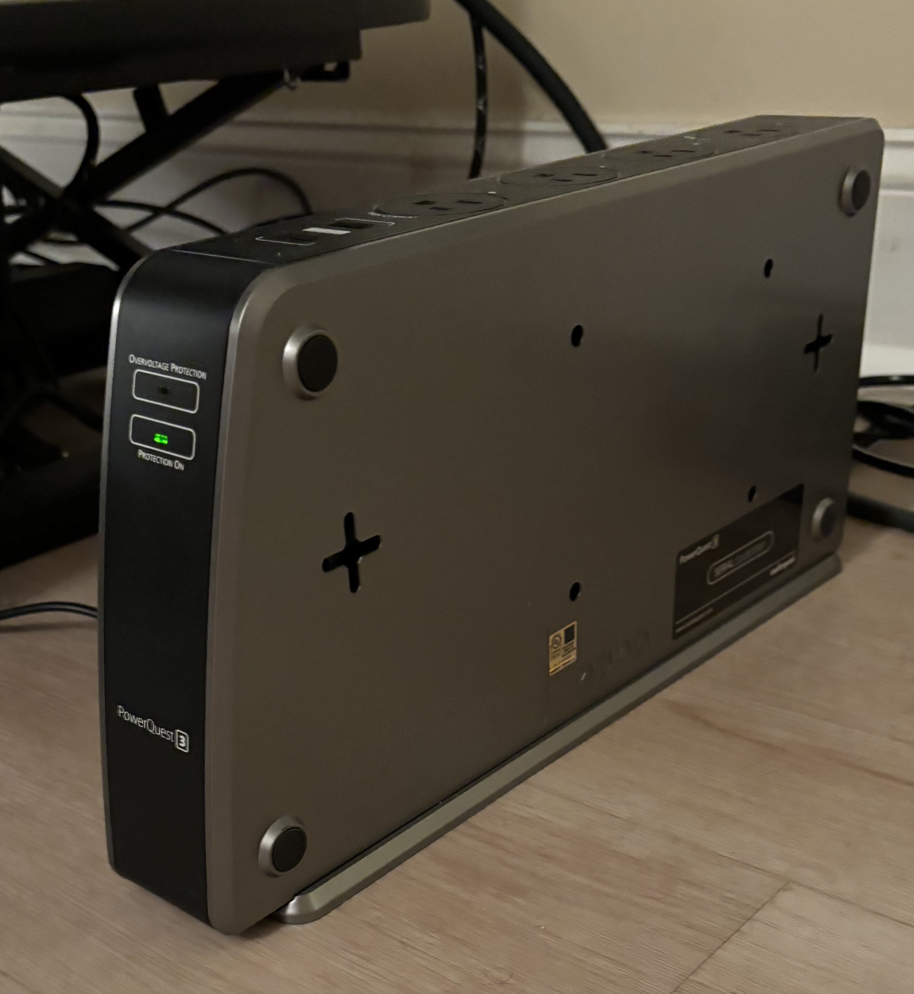 Closed: Audioquest Powerquest 3 PQ3 Power Conditioner and Surge ...