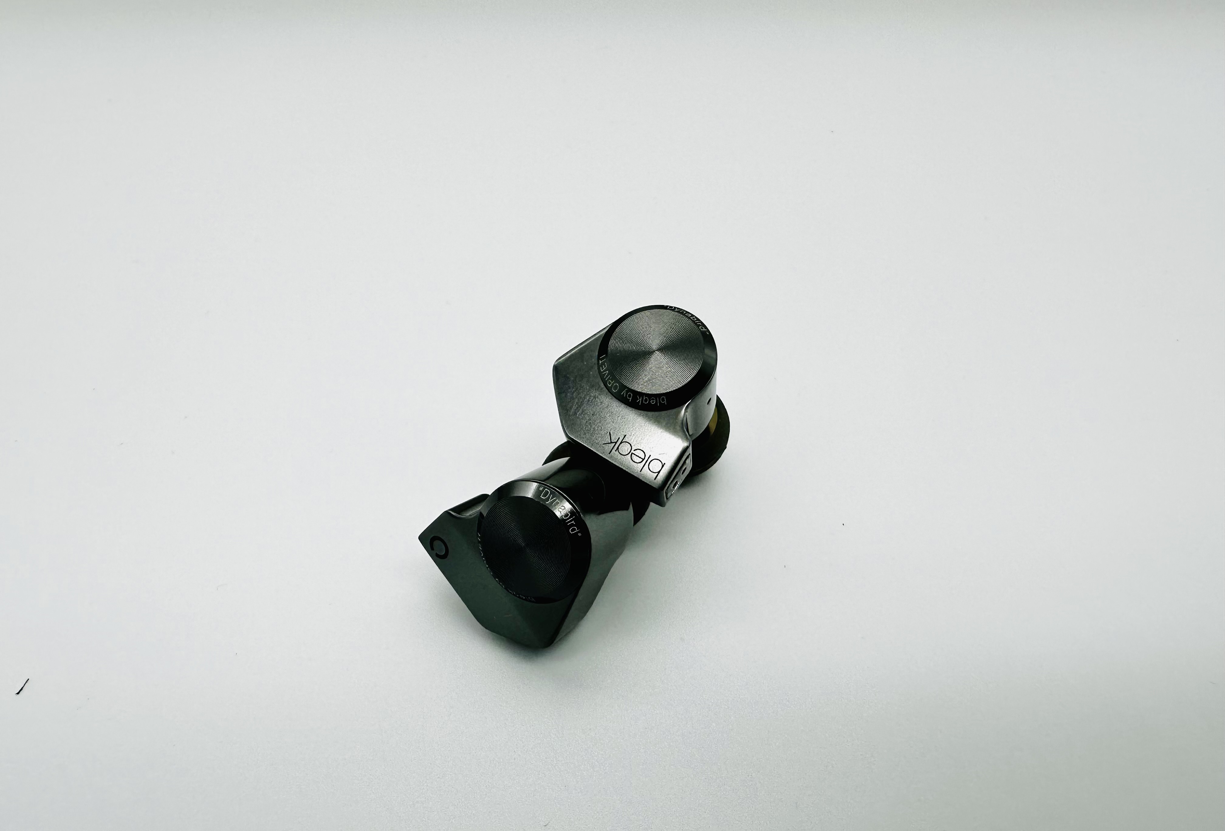 ORIVETI Lowmaster - 2BA+1DD Hybrid IEM - Reviews | Headphone Reviews ...