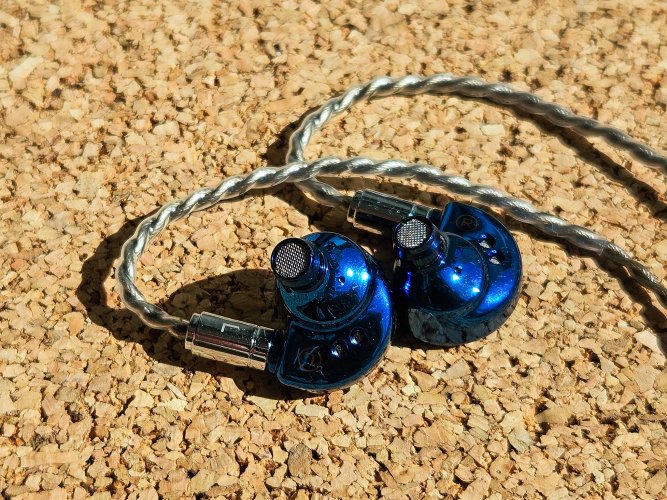 Sold: Dunu Falcon Ultra (Ultra Blue) | Headphone Reviews and Discussion ...