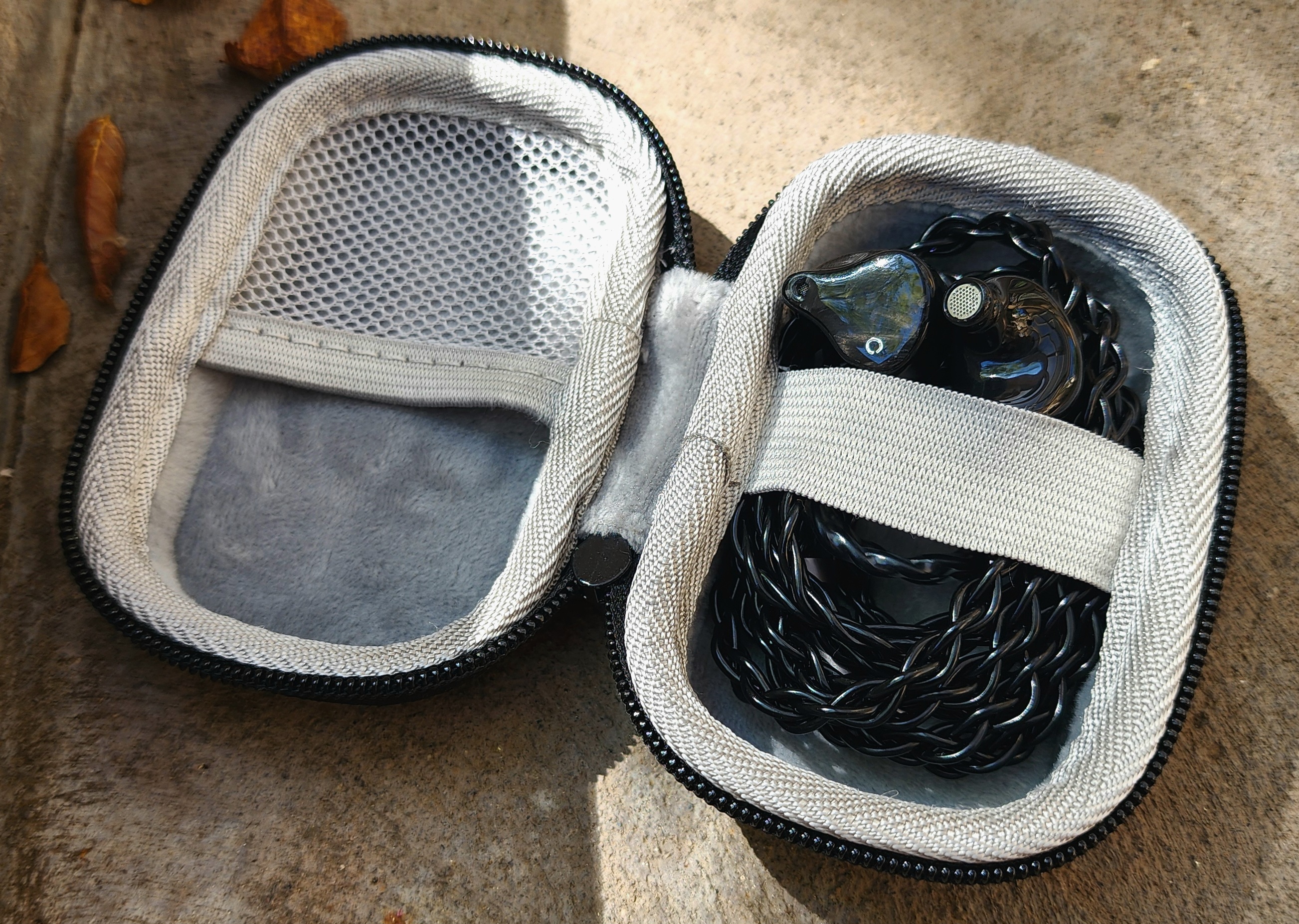 ORIVETI Lowmaster - 2BA+1DD Hybrid IEM | Headphone Reviews and ...