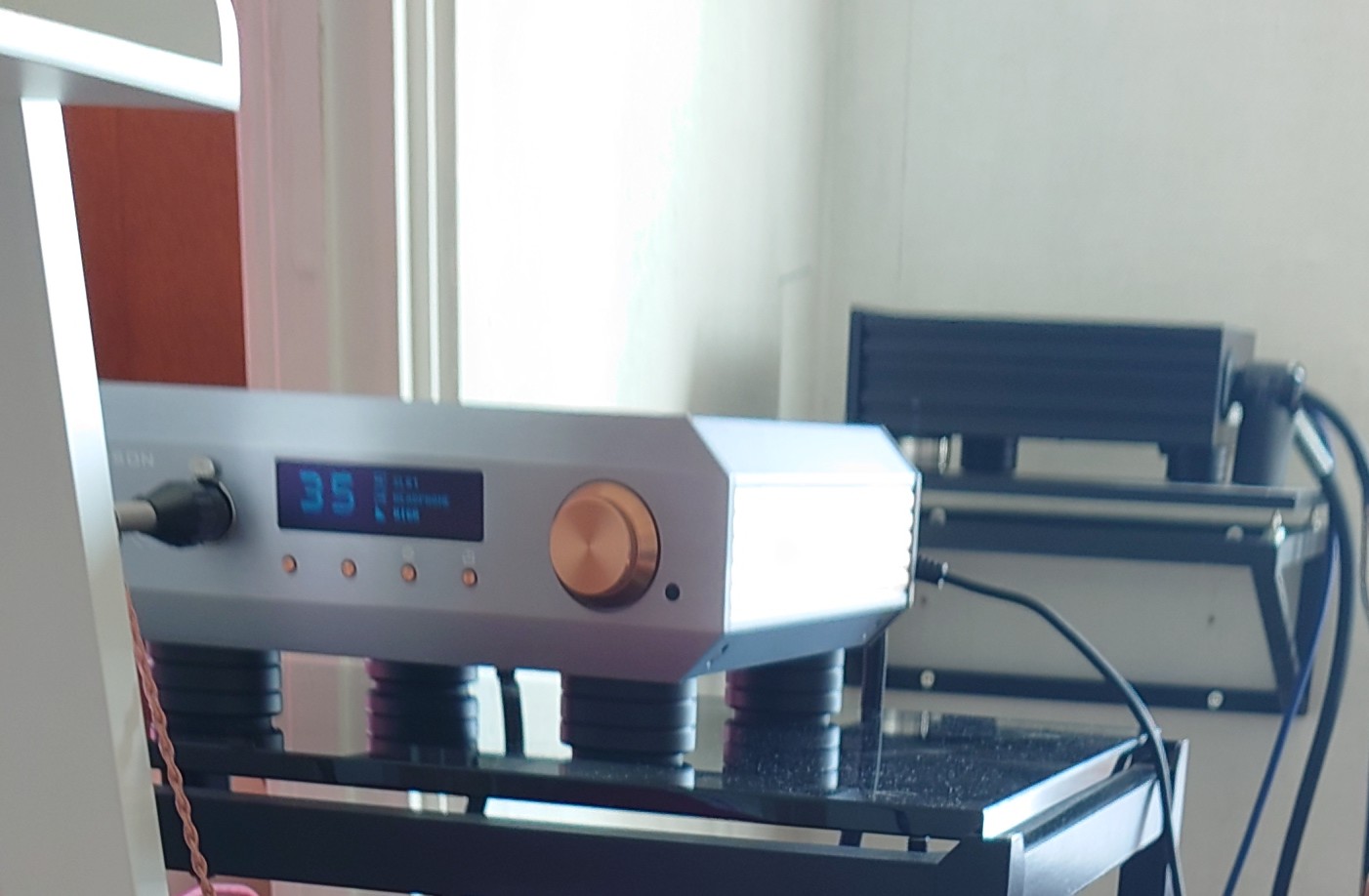 Burson's sexy flagship: Burson Soloist Voyager. Pure Pure Class-A, 10Watts fully balanced | Page ...