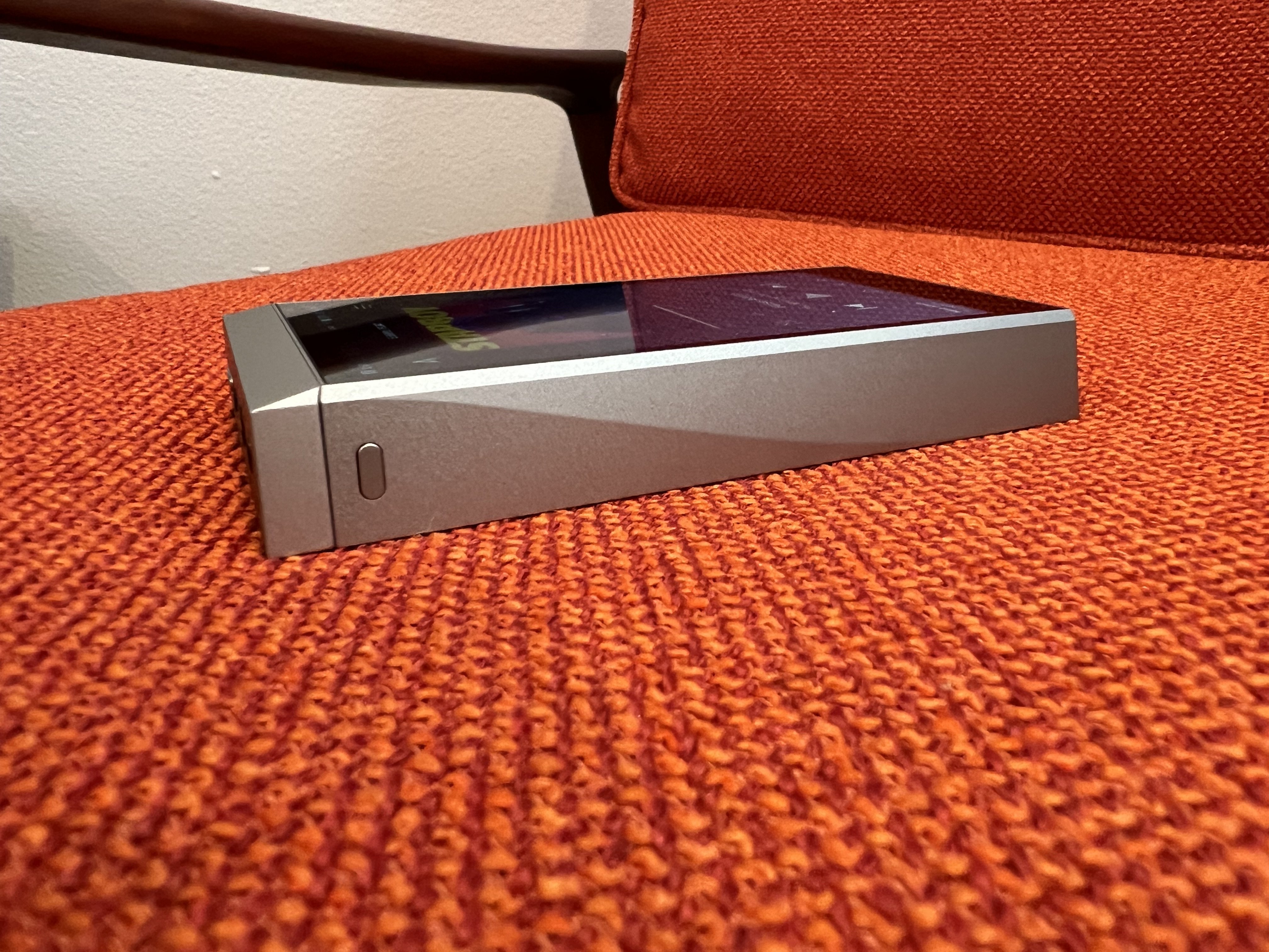 Closed: [Final Price Drop] Astell&Kern SE180 (SEM1 + SEM4) + Leather Case | Headphone Reviews ...