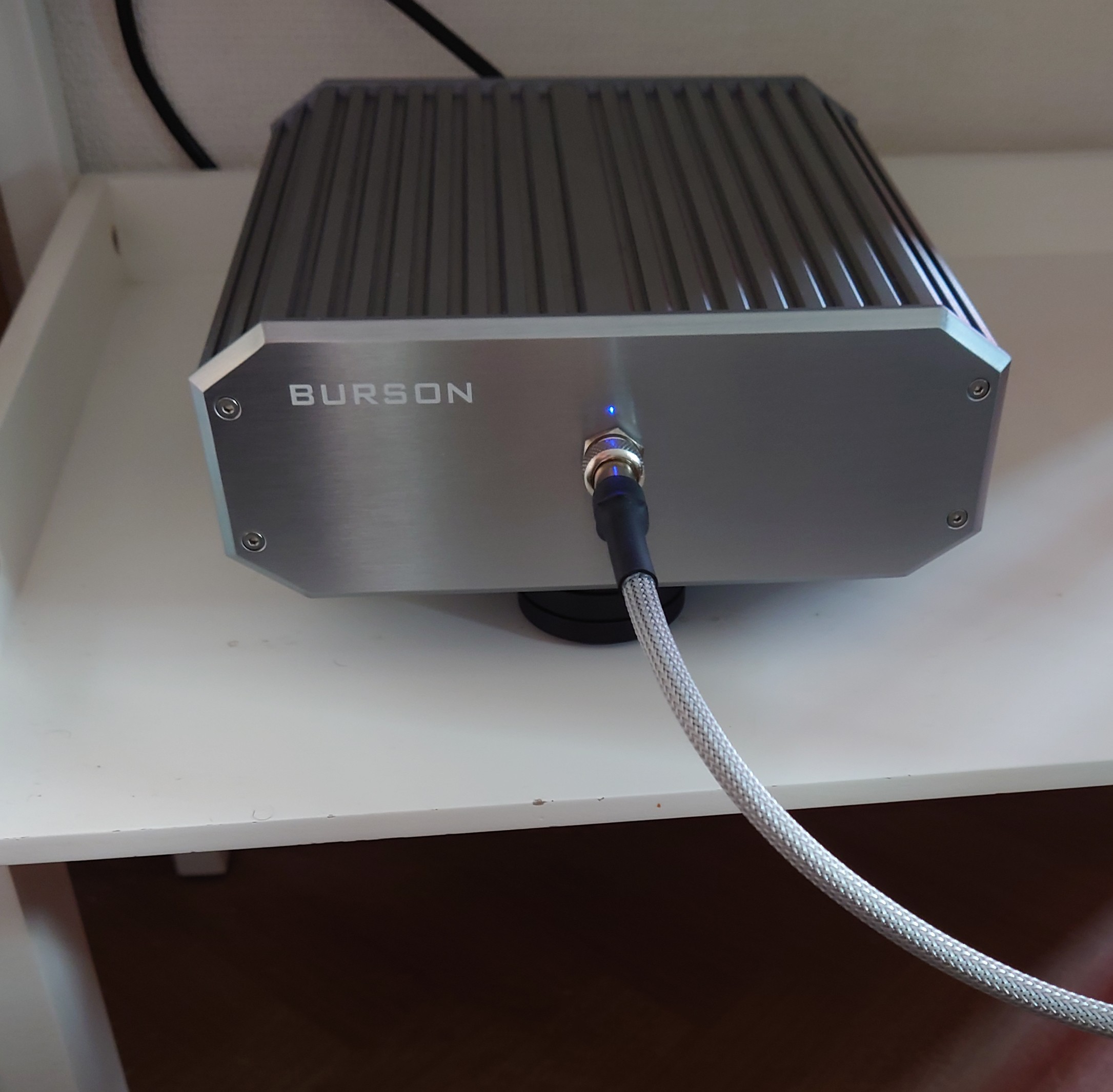 Burson's sexy flagship: Burson Soloist Voyager. Pure Pure Class-A ...