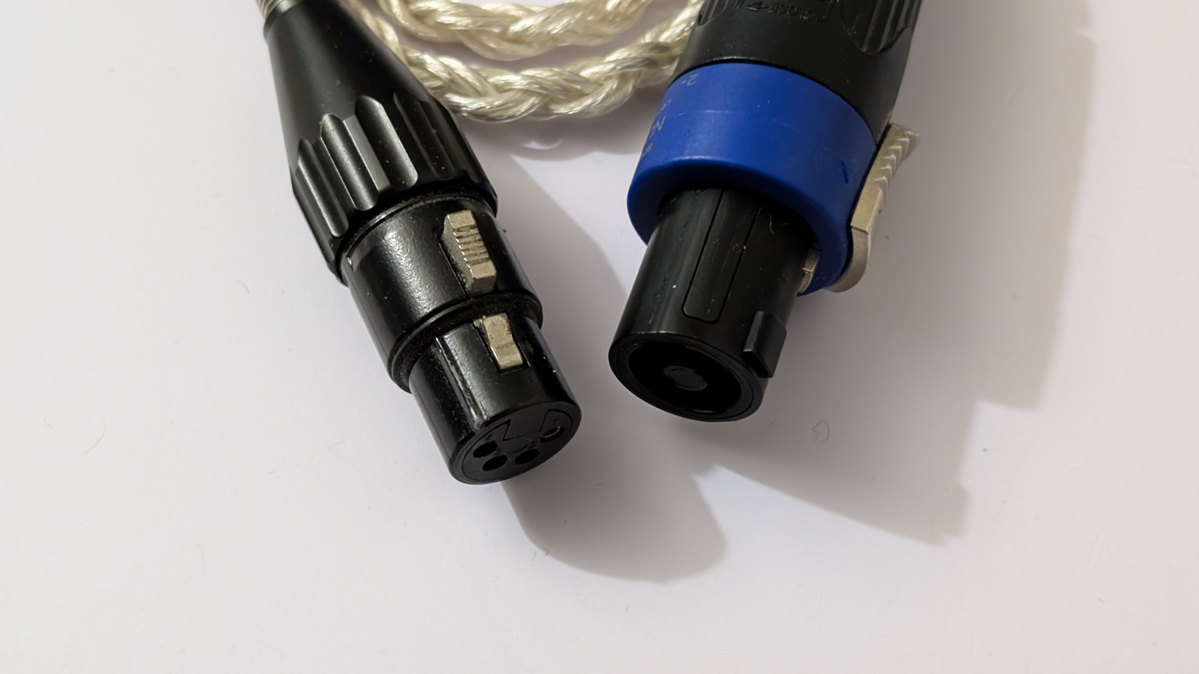 Viking Weave Cables - SpeakON to 4-pin XLR Female Cable (2 ft ...