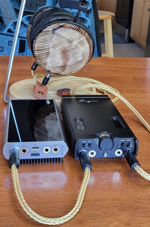 Cayin C9ii: Dual Nutube Prtable Headphone Amplifier (Gen5 3x Timbre ...