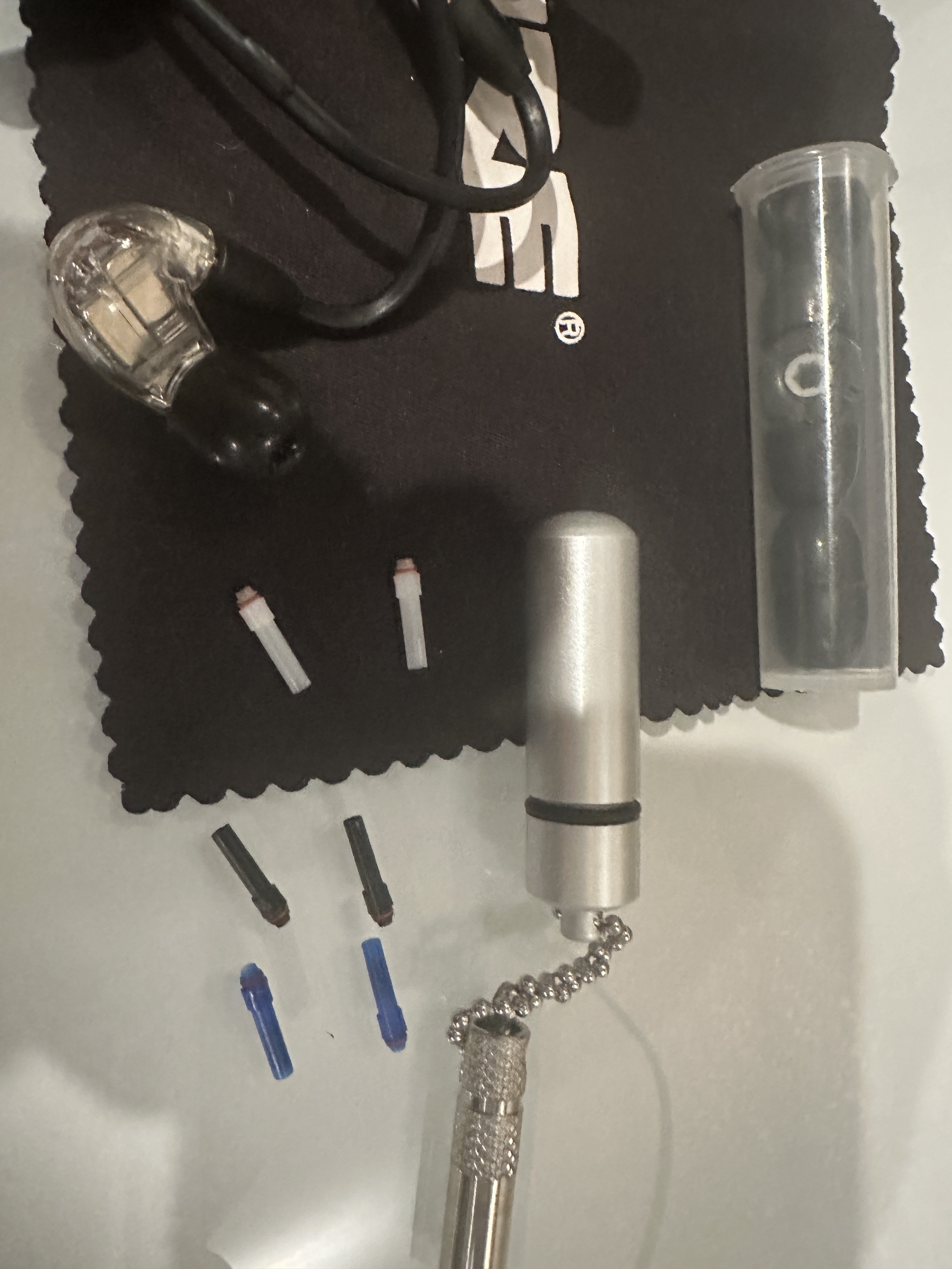 Closed: Shure SE846 gen 1 with red filter exactly like Gen 2 ...