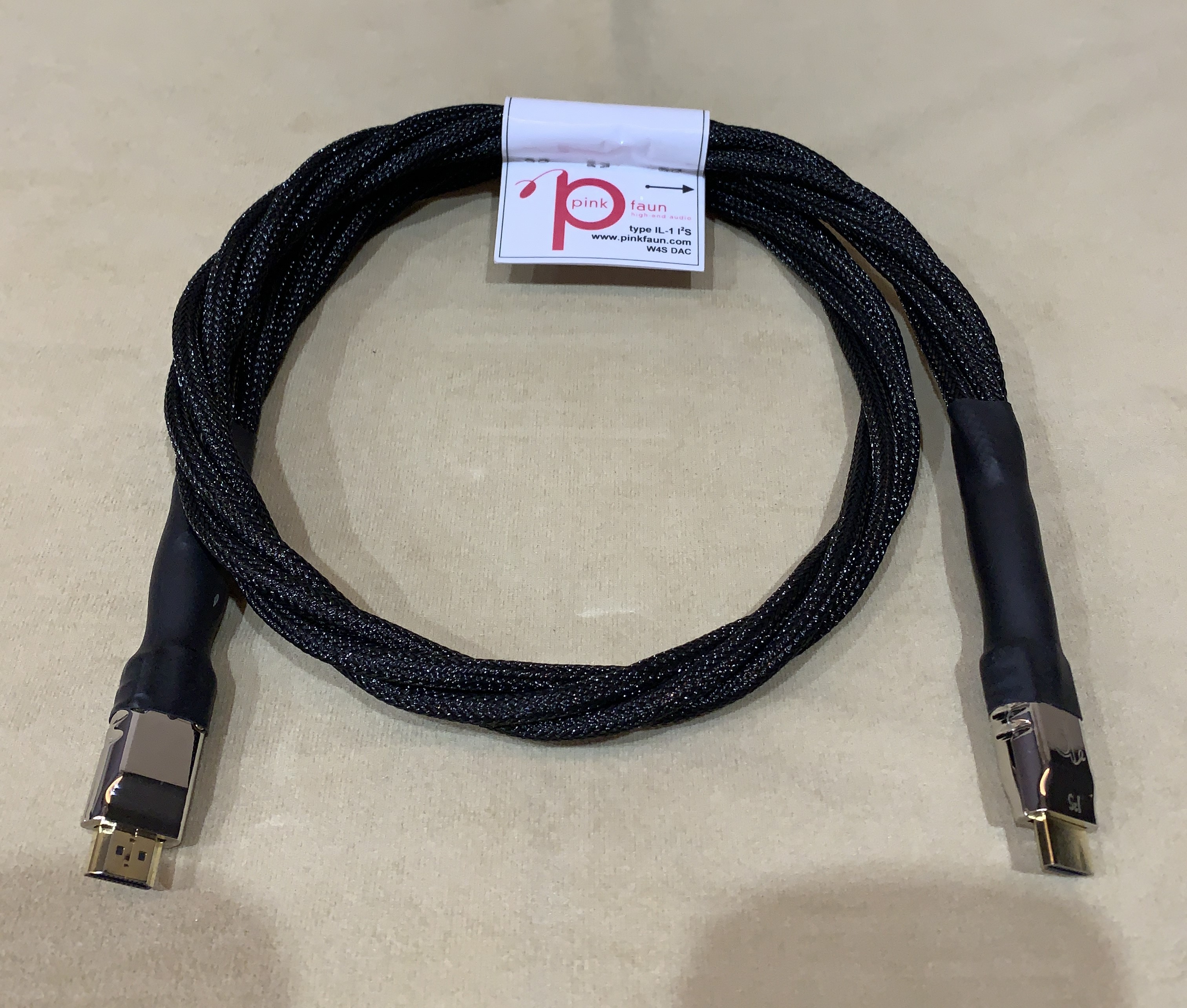 Sold: Pink Faun IL-1 I2S interlink (HDMI – HDMI) – 1.1 Meter (Pristine ...