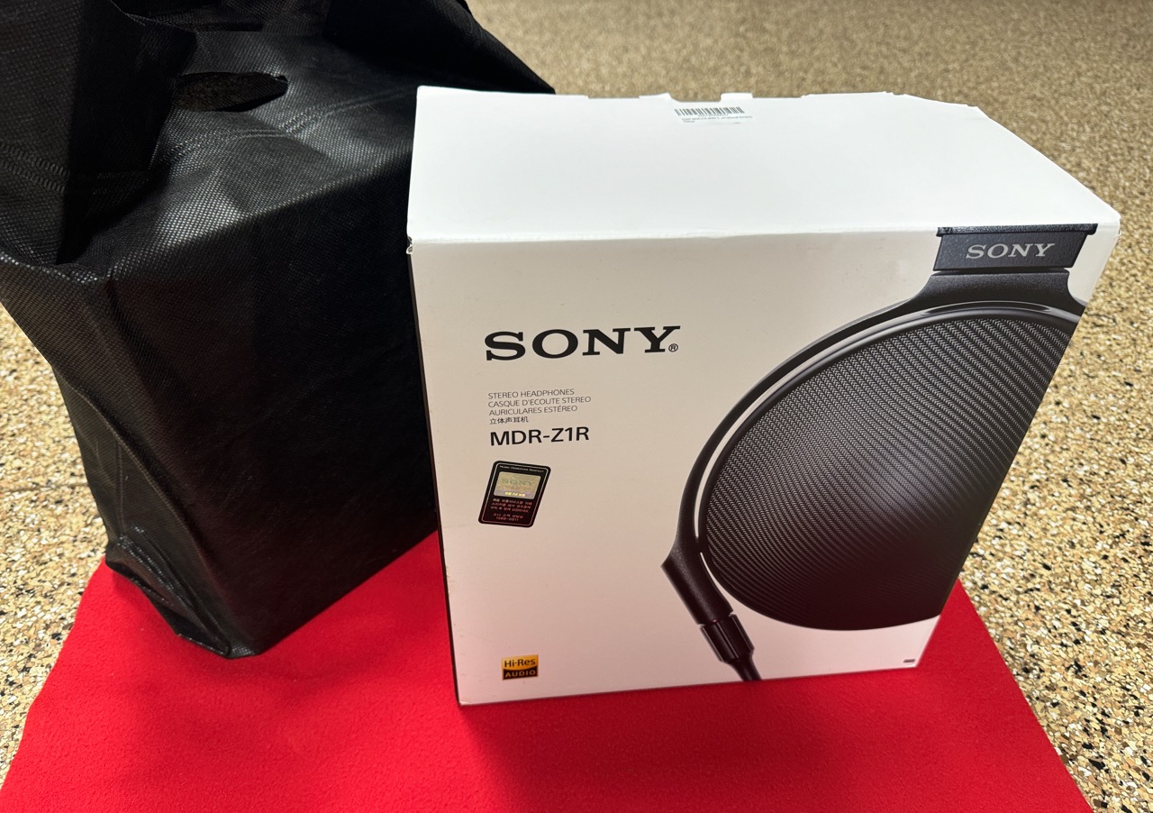 Sold: Sony MDR-Z1R Headphones (OG owner) | Headphone Reviews and ...