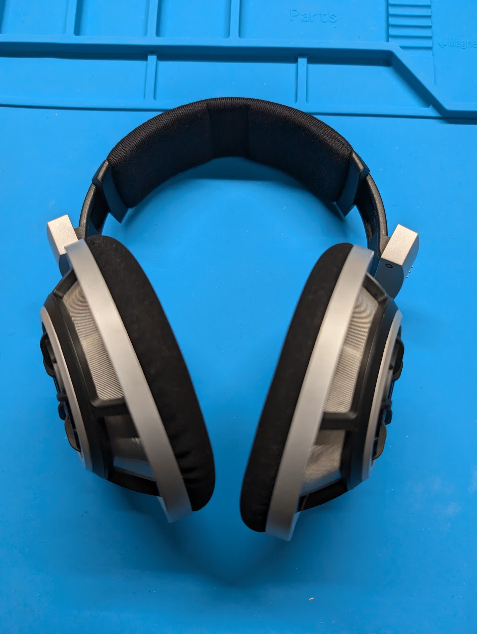 Closed: Sennheiser HD800 with Stefan Audio Art Mod + extra cables ...