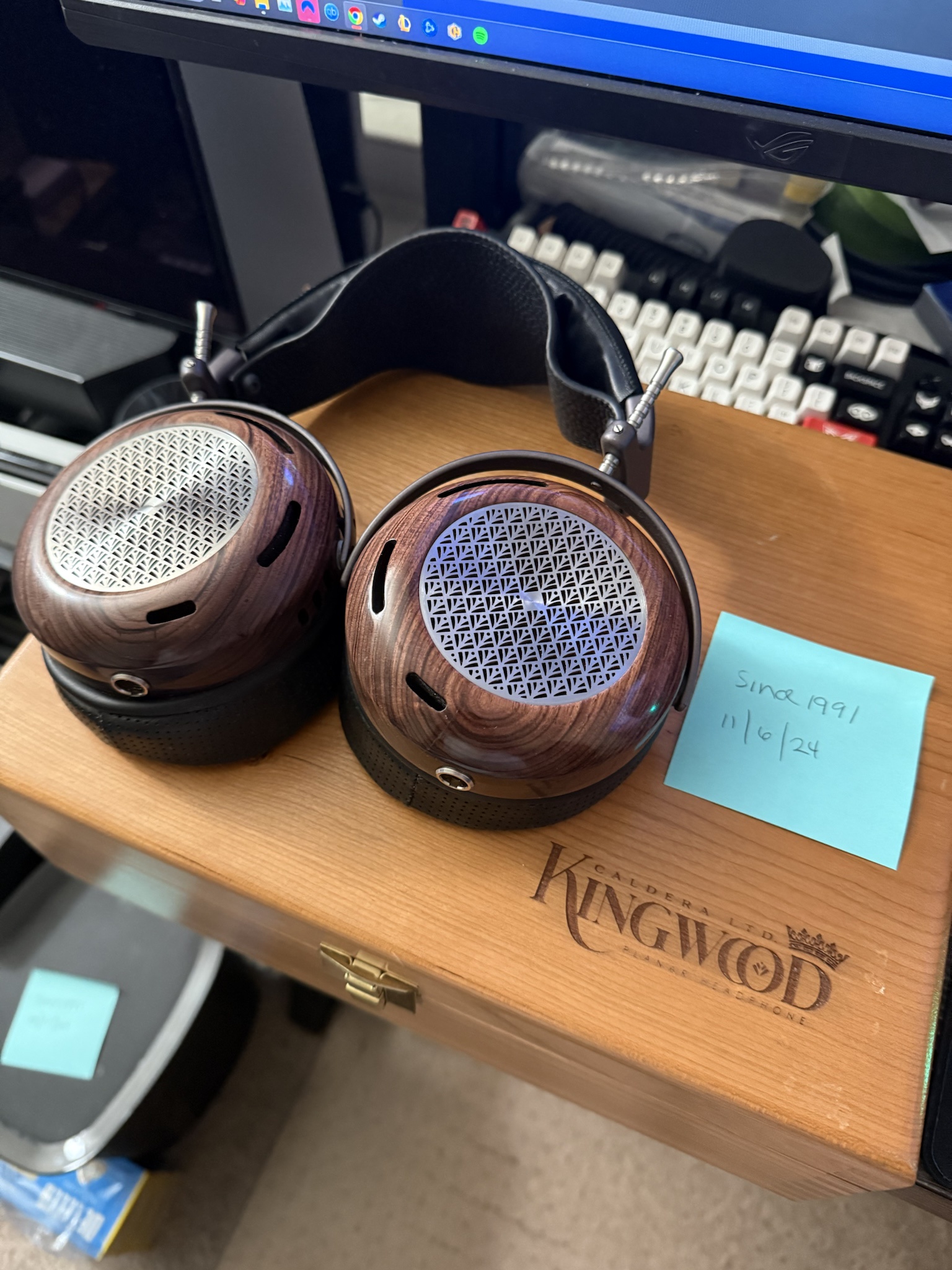 ZMF Caldera Kingwood w/ wooden display case (PICK UP ONLY) | Headphone ...