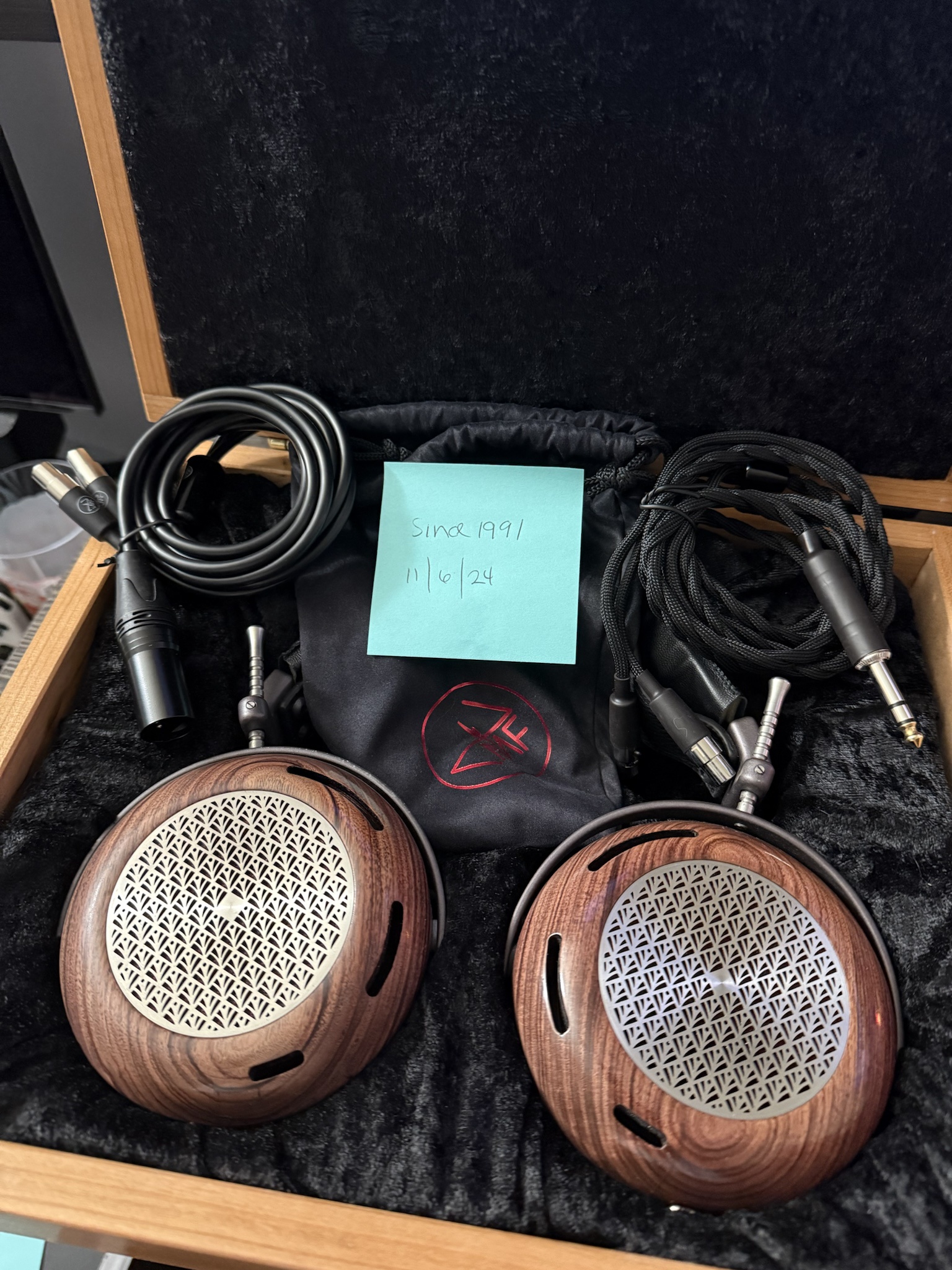 ZMF Caldera Kingwood w/ wooden display case (PICK UP ONLY) | Headphone ...