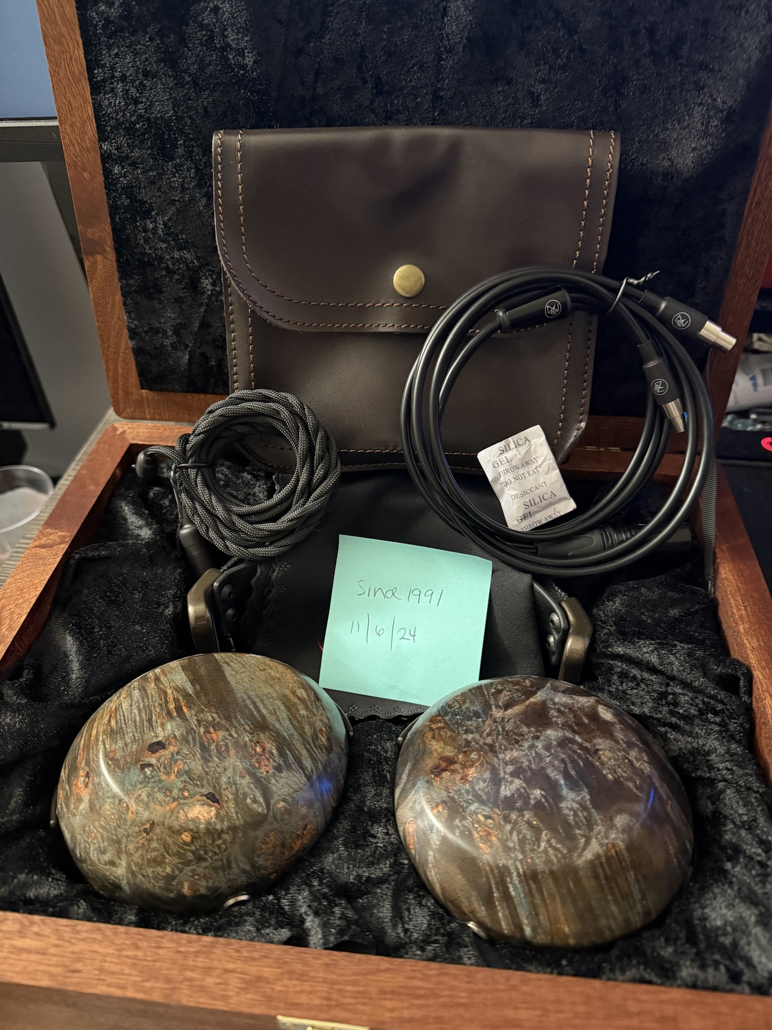 ZMF Verite Closed Stabilized w/ Wooden display case (PICK UP ONLY ...