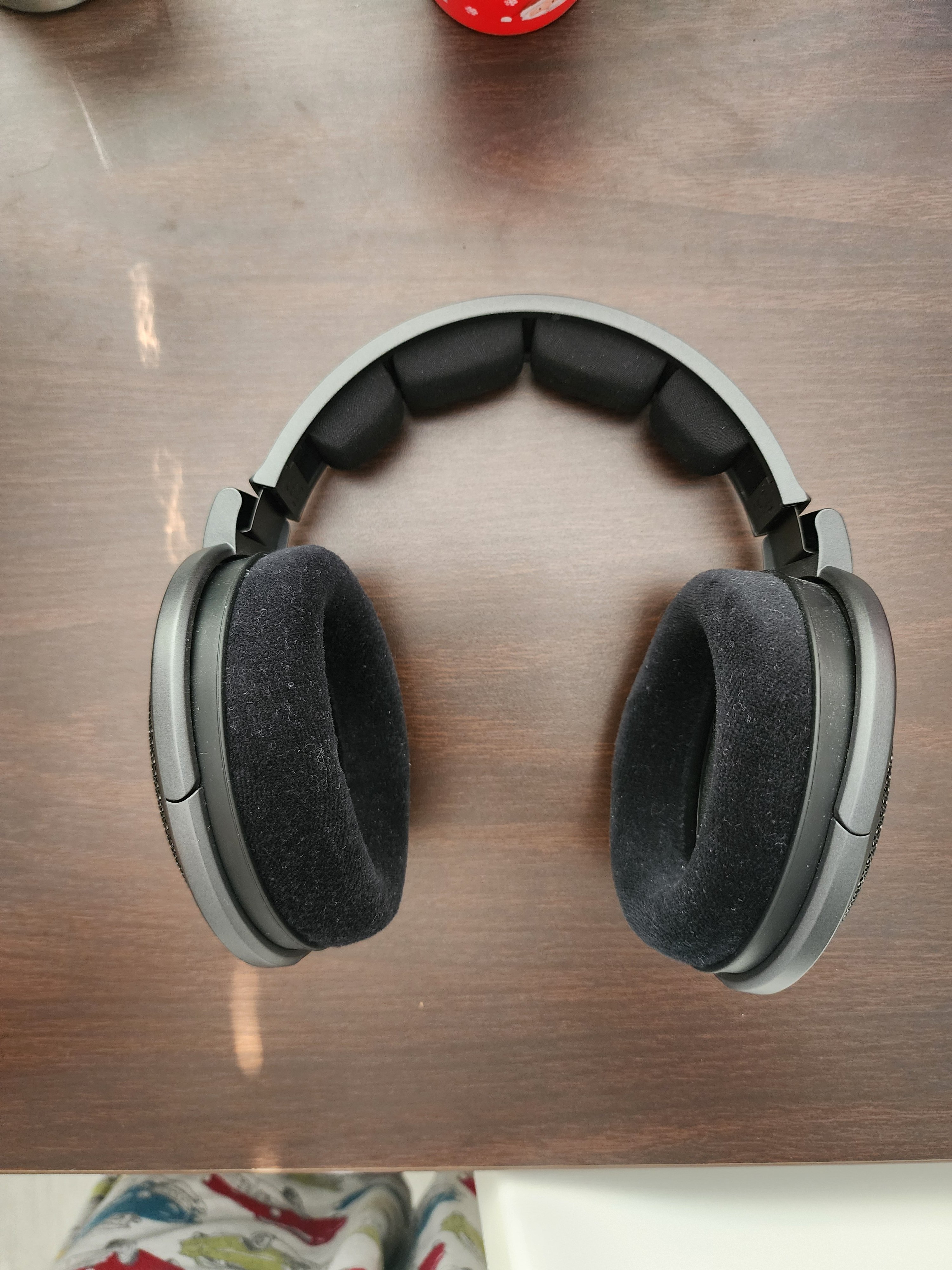 Closed: Sennheiser HD600 with 4.4mm aftermarket cable | Headphone ...