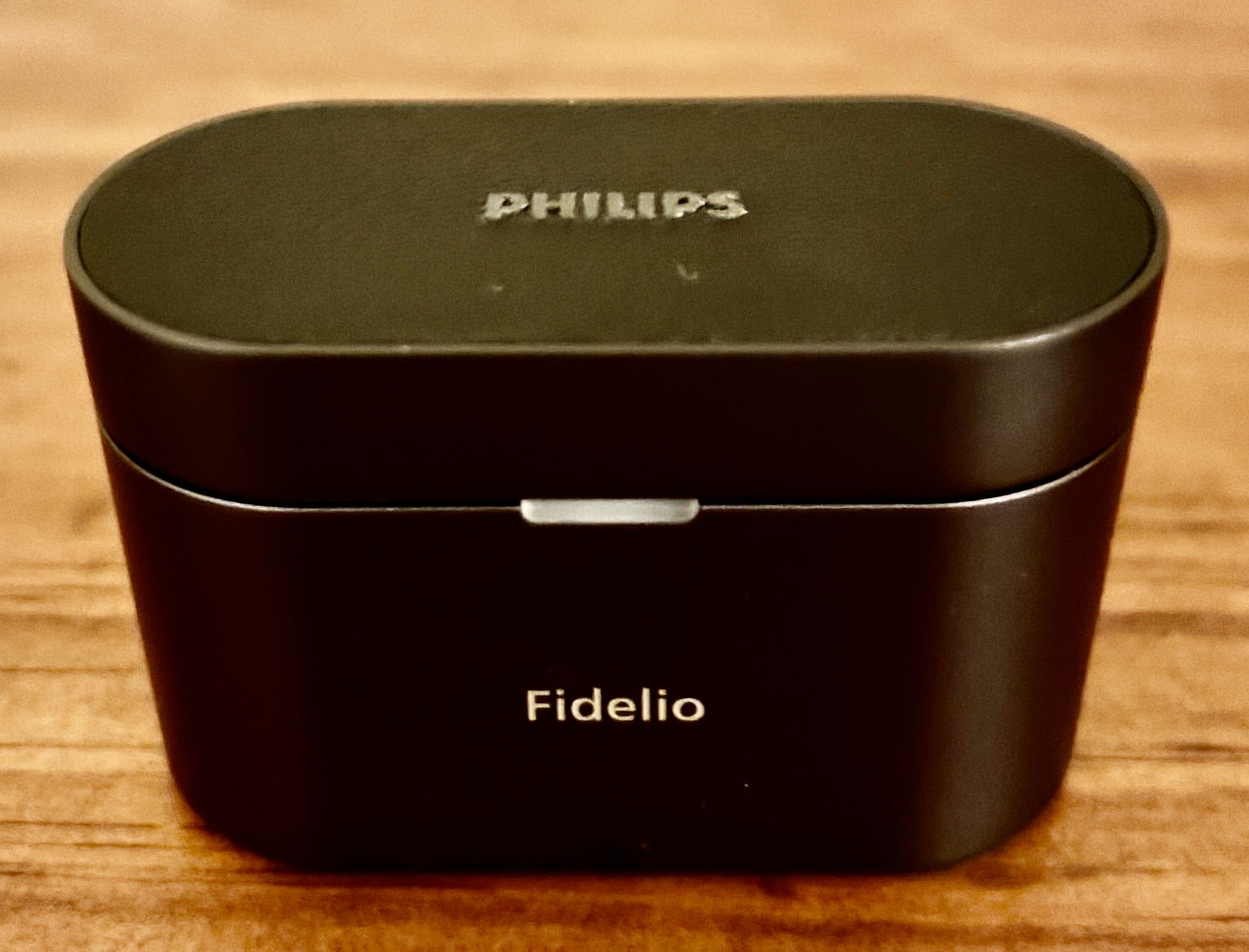 Closed: Philips Fidelio T2 TWS Earbuds with ANC Pro+, Hi Res Audio ...