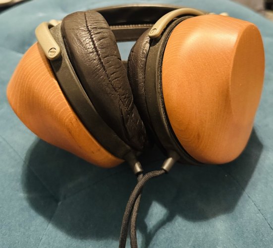 Sold: The King, The Legendary Sony MDR-R10 | Headphone Reviews and ...