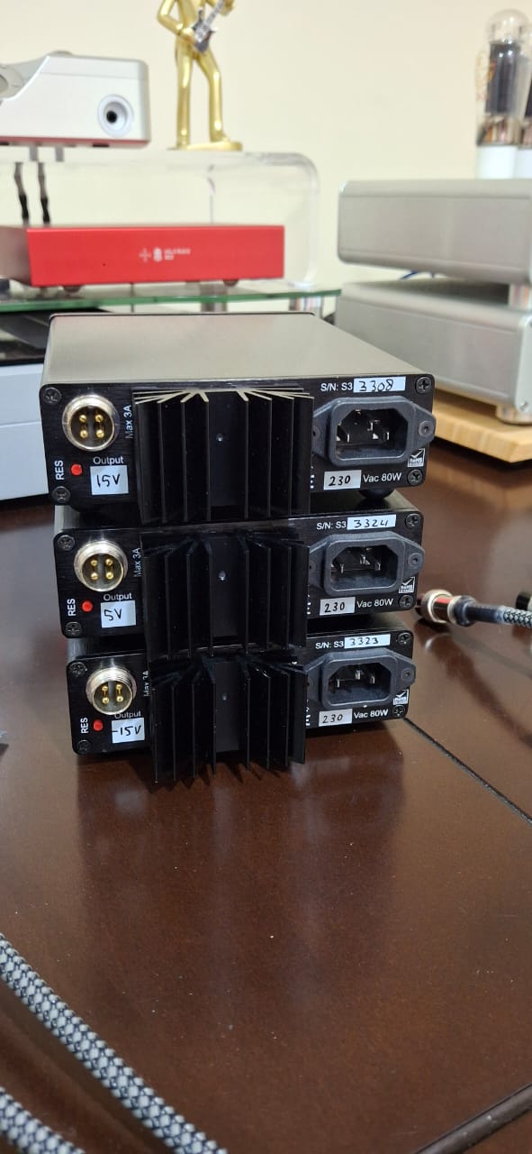Closed: FARAD Super3 linear power supplies (230v) for Chord DAVE | Headphone Reviews and ...