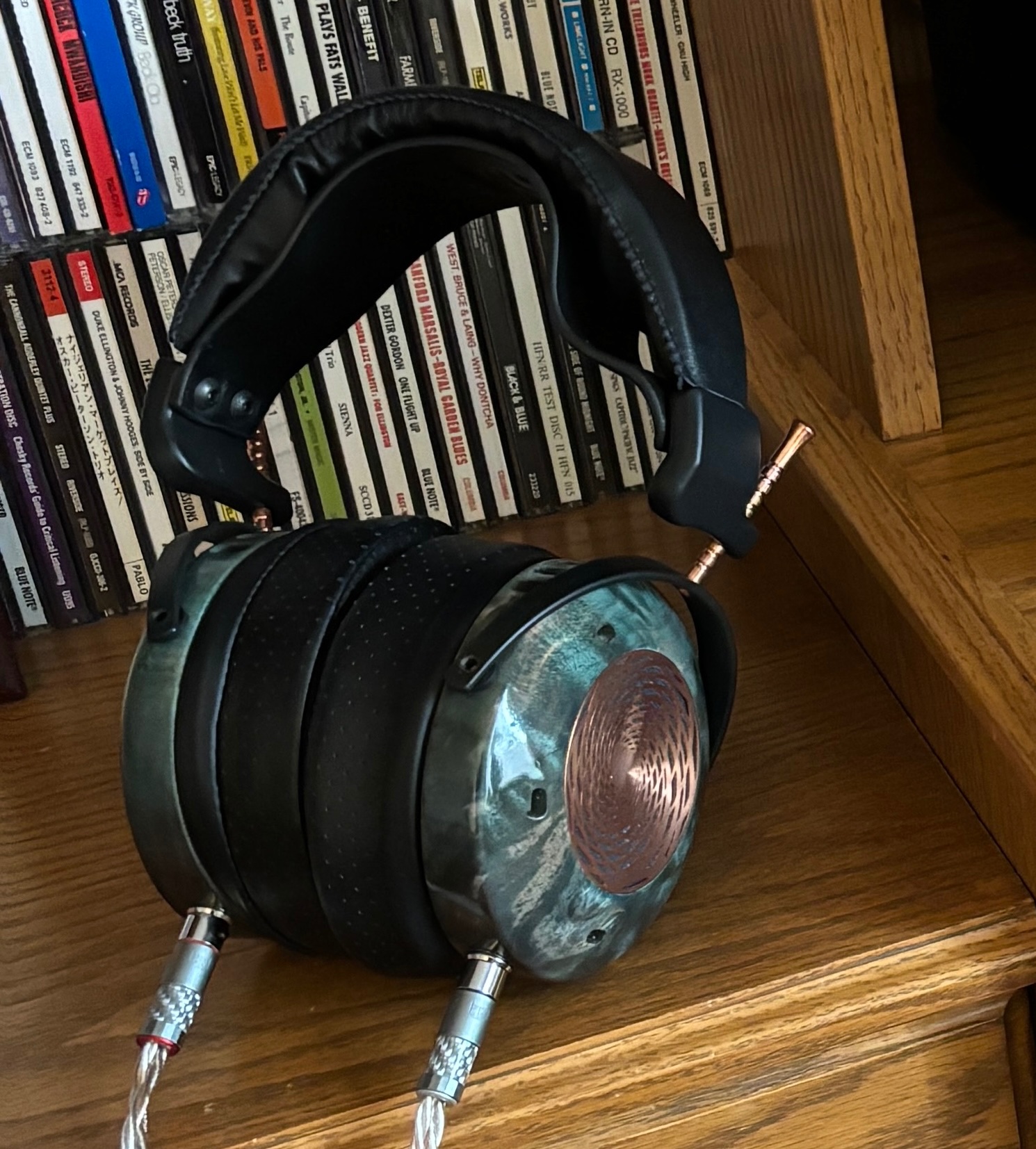 Pics of Headphones... Rules: ONE PIC. NO WORDS! | Page 897 | Headphone ...