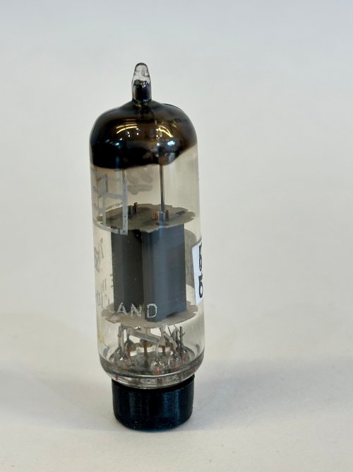 Closed: Amperex (CEI label) 7062 / E180CC Vacuum Tube, D Getter ...