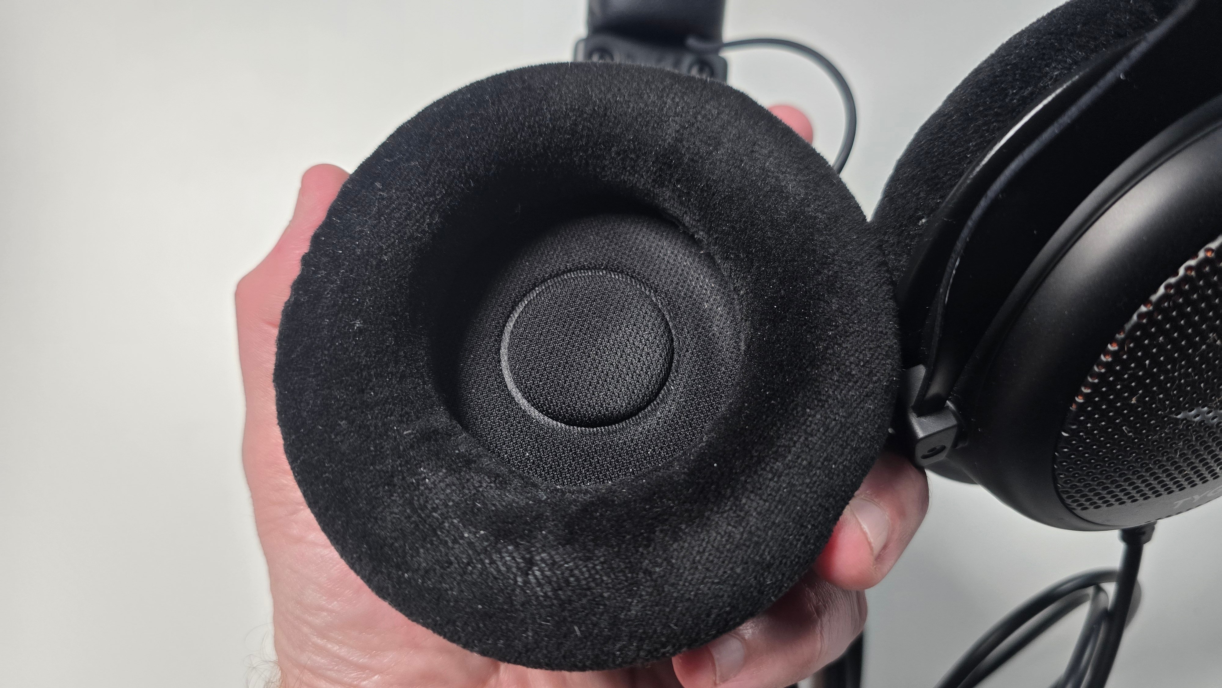 Closed: Beyerdynamics TEAM TYGR 300R w/Fox Mic | Headphone Reviews and ...