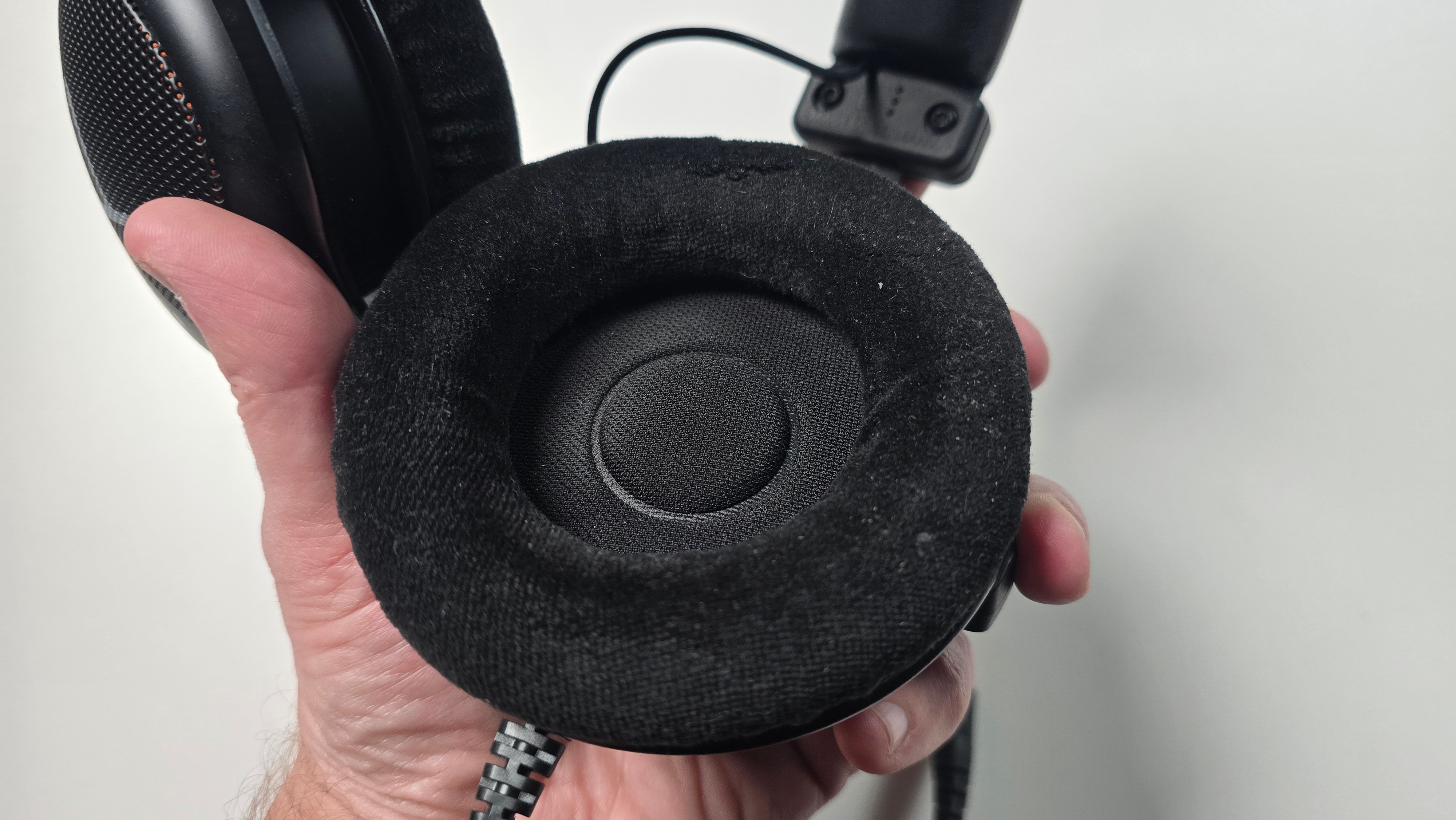 Closed: Beyerdynamics TEAM TYGR 300R w/Fox Mic | Headphone Reviews and ...