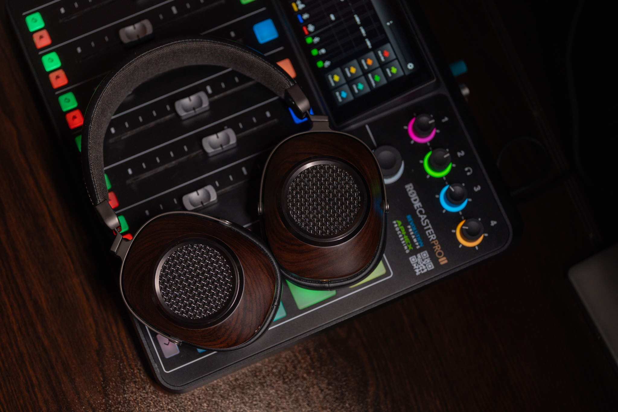 Pics of Headphones... Rules: ONE PIC. NO WORDS! | Page 938 | Headphone ...