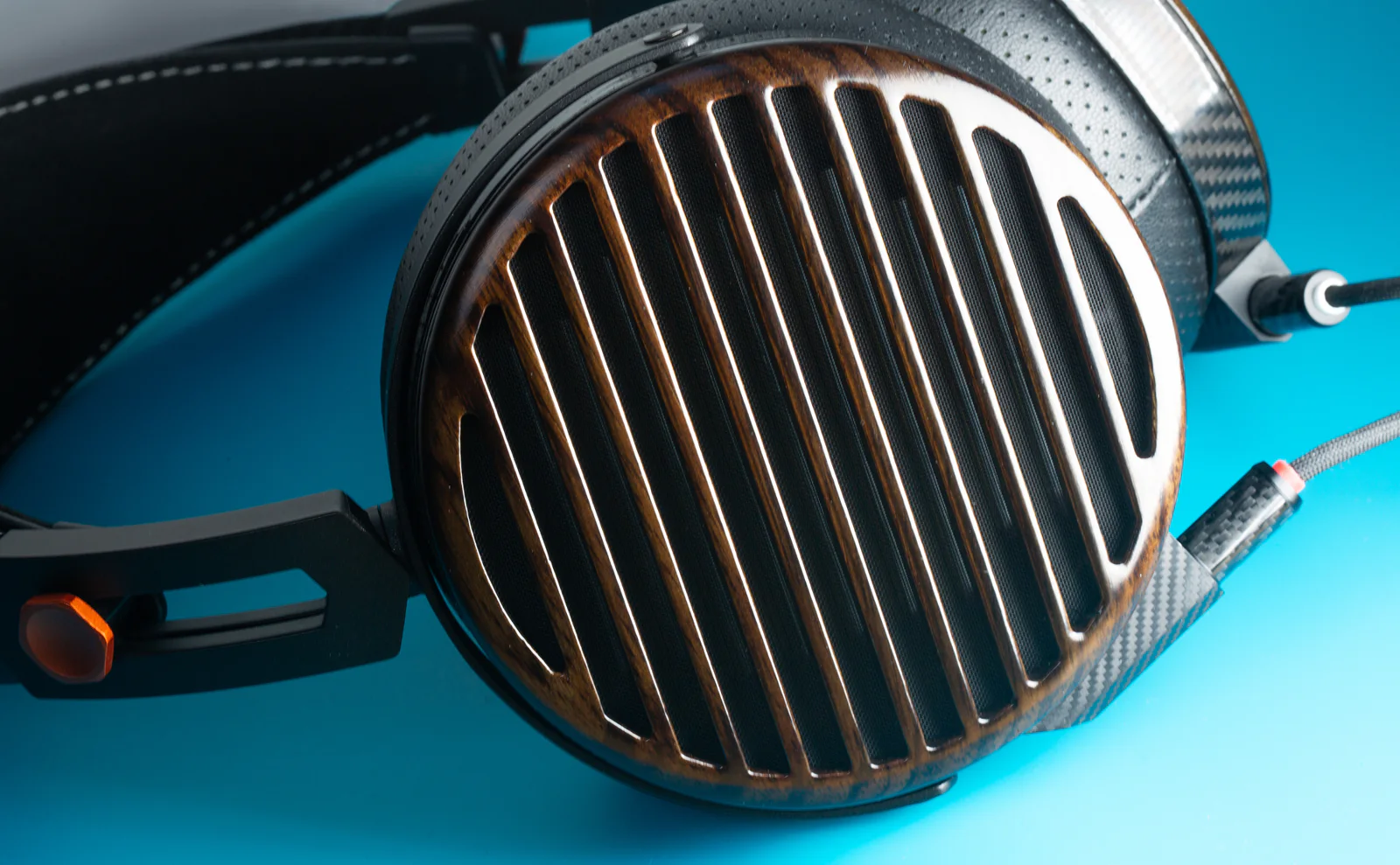 FiiO FT7 - Flagship Planar Magnetic Headphone | Headphone Reviews and ...
