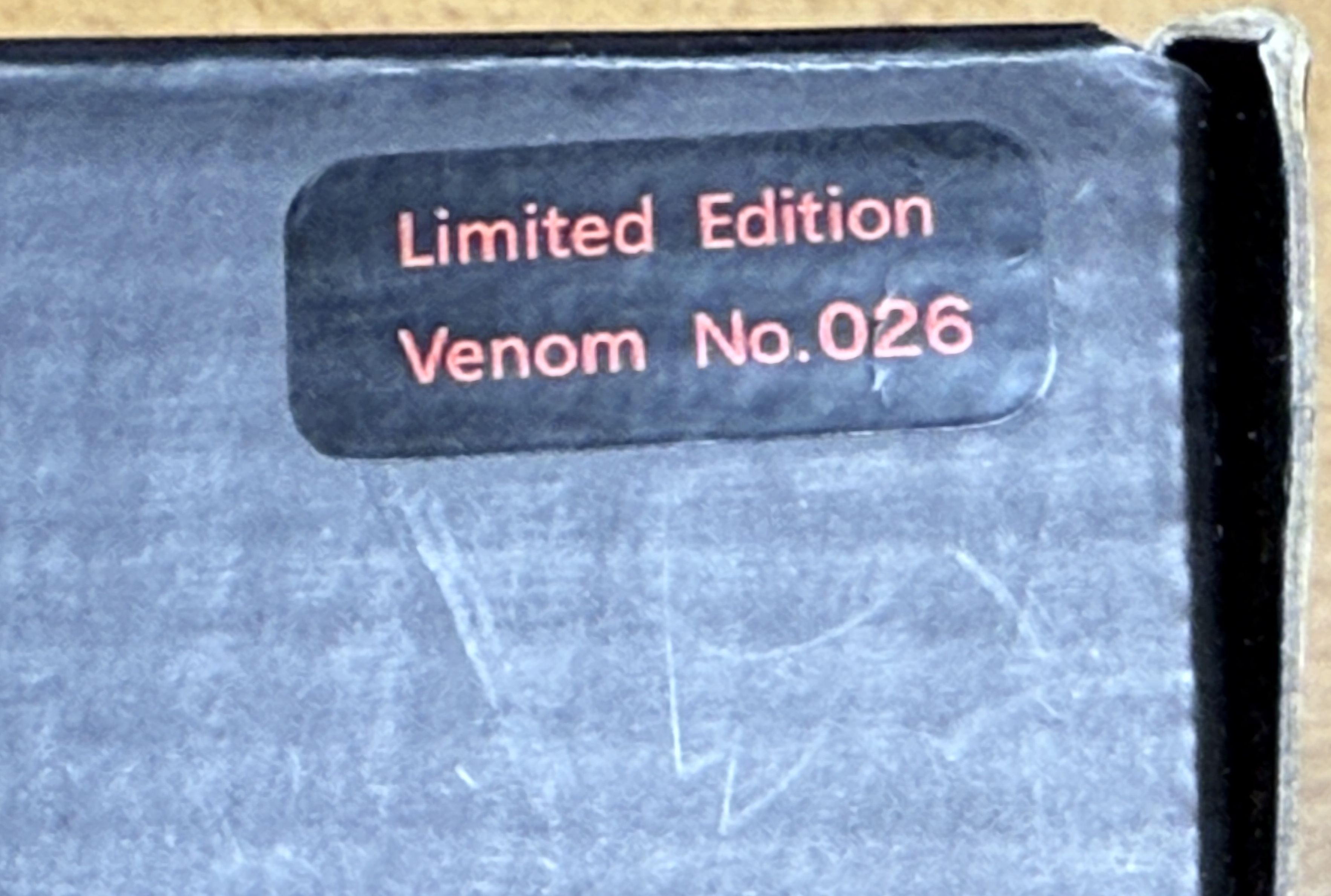 Liquid Links Venom Limited Edition 4,4 / 2 Pin (EU only) | Headphone ...