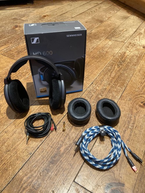 Sold: Sennheiser HD600 | Headphone Reviews and Discussion - Head-Fi.org