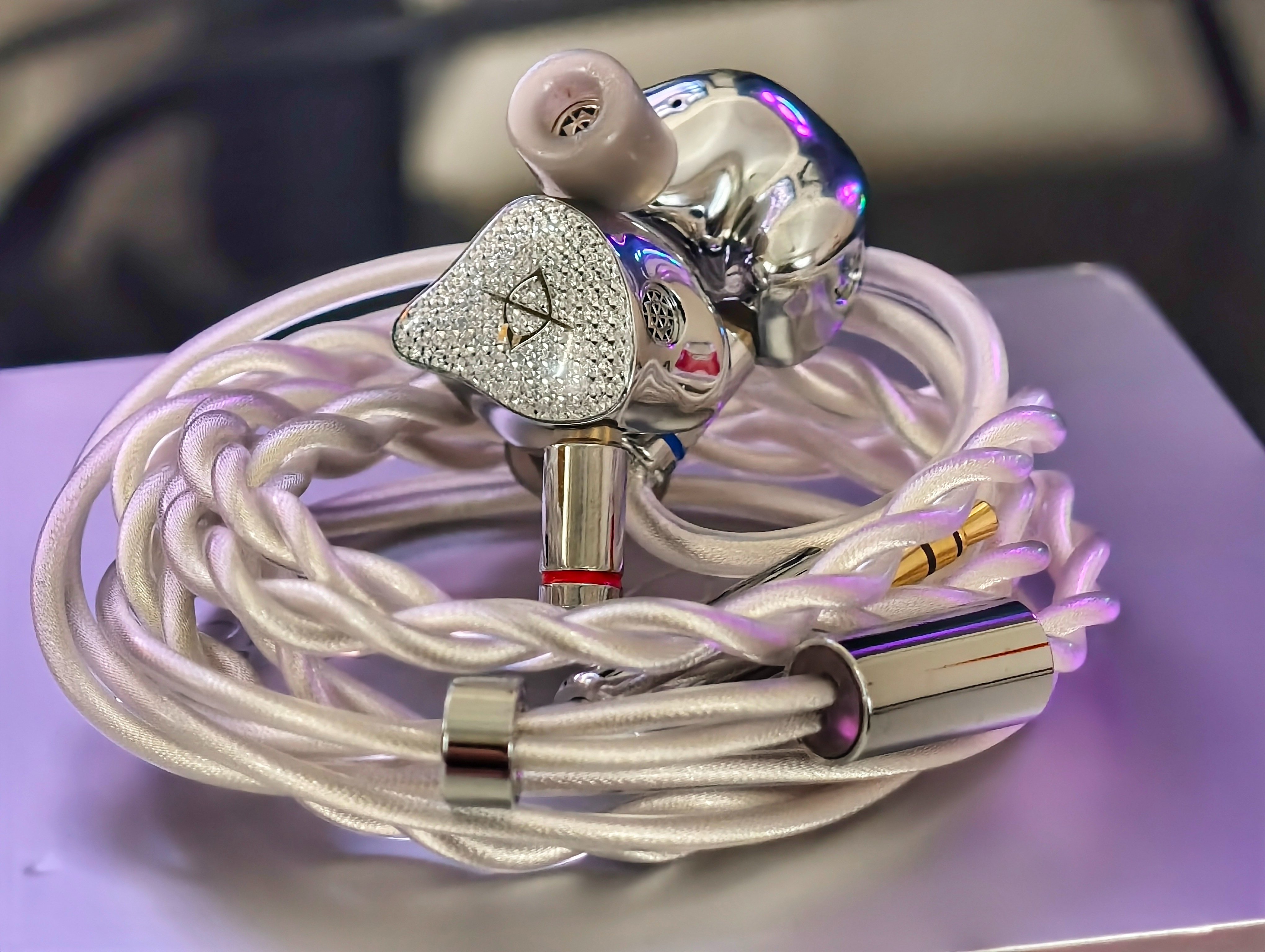 EarAcoustic audio Silver Angel Series - Reviews | Headphone Reviews and ...