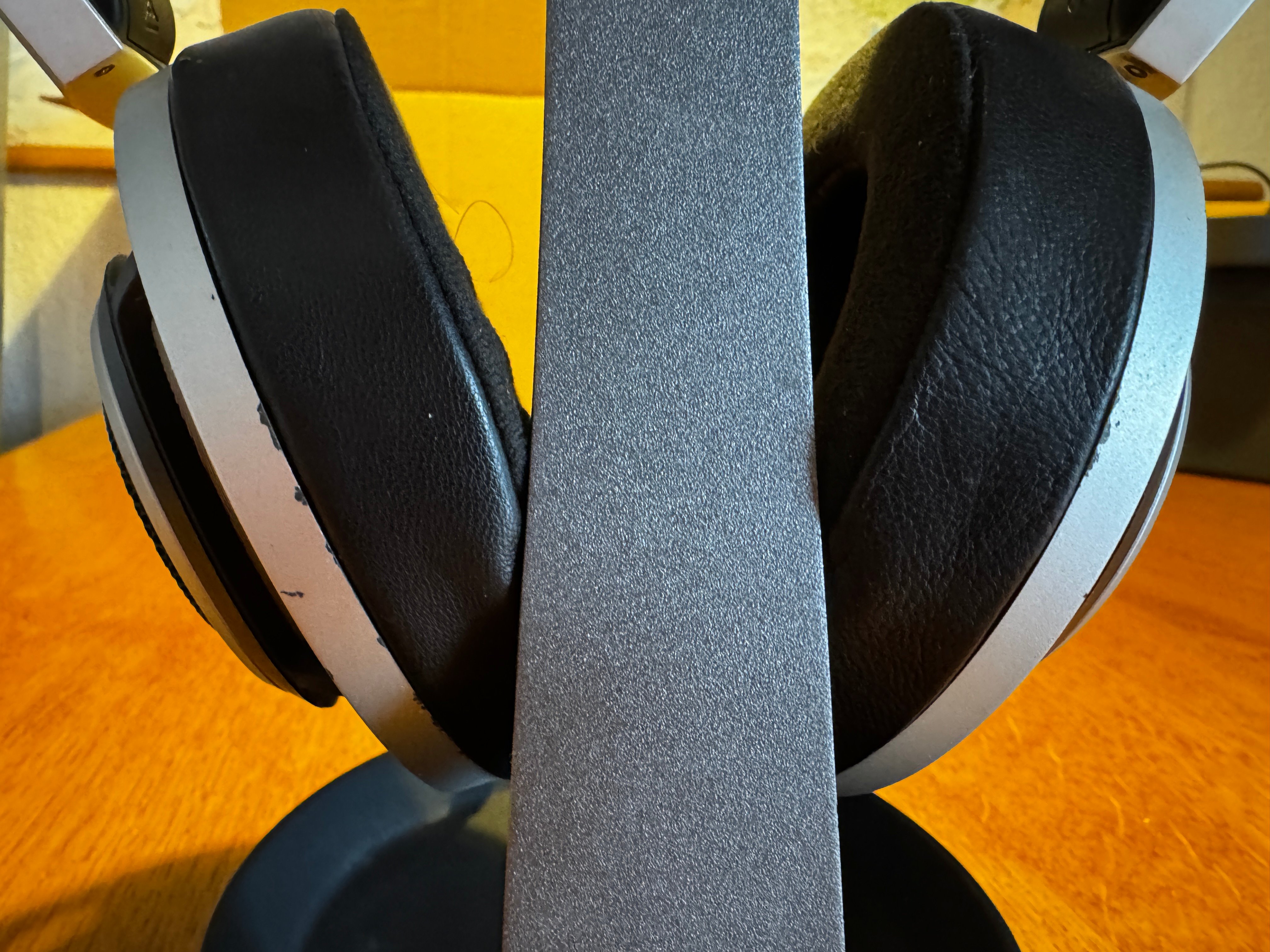 Closed: Sennheiser HD800 + Audio-gd Phoenix (Balanced setup ...