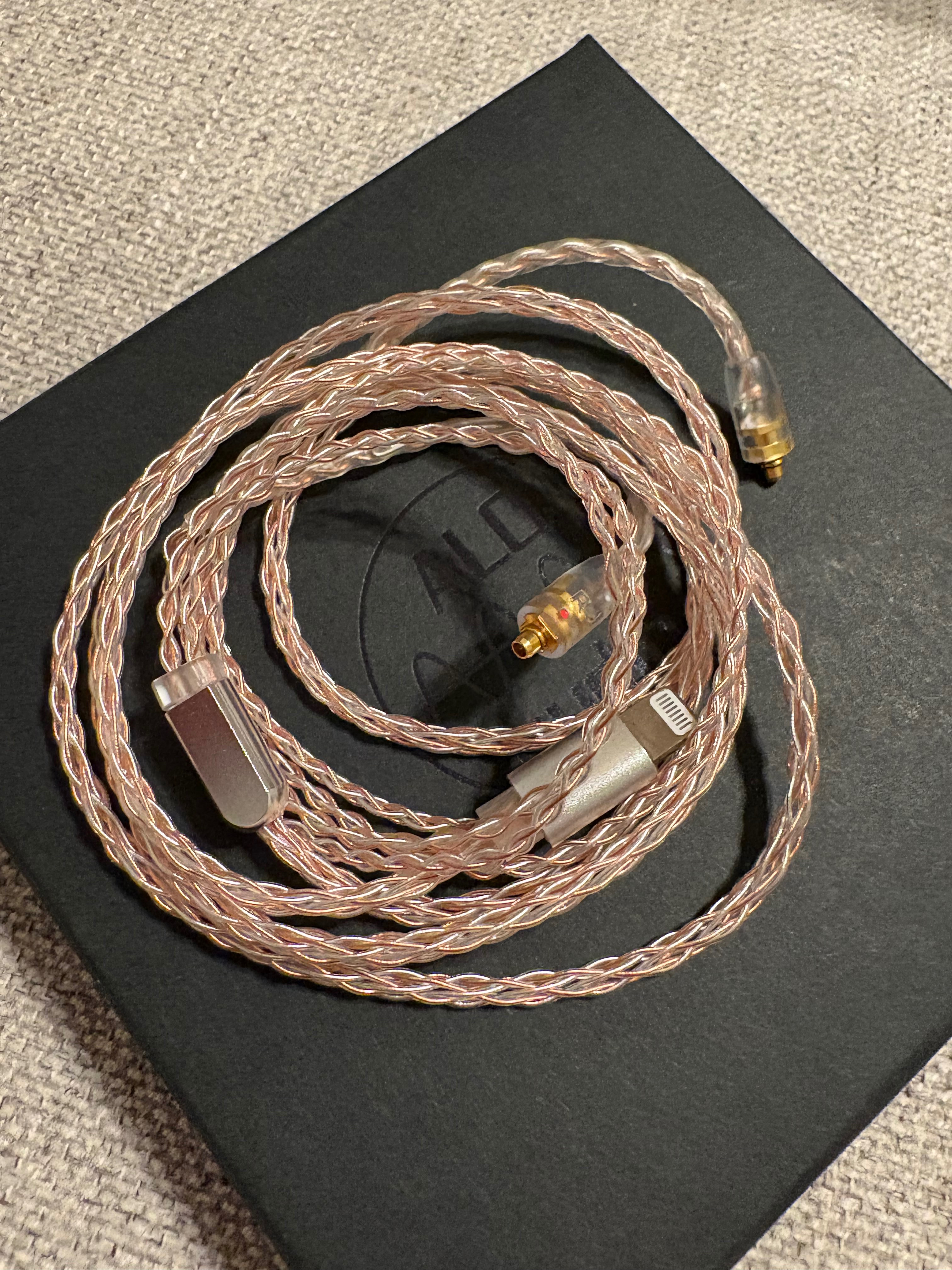 Closed: Campfire (ALO) Audio Reference 8 MMCX to Lightning Cable ...