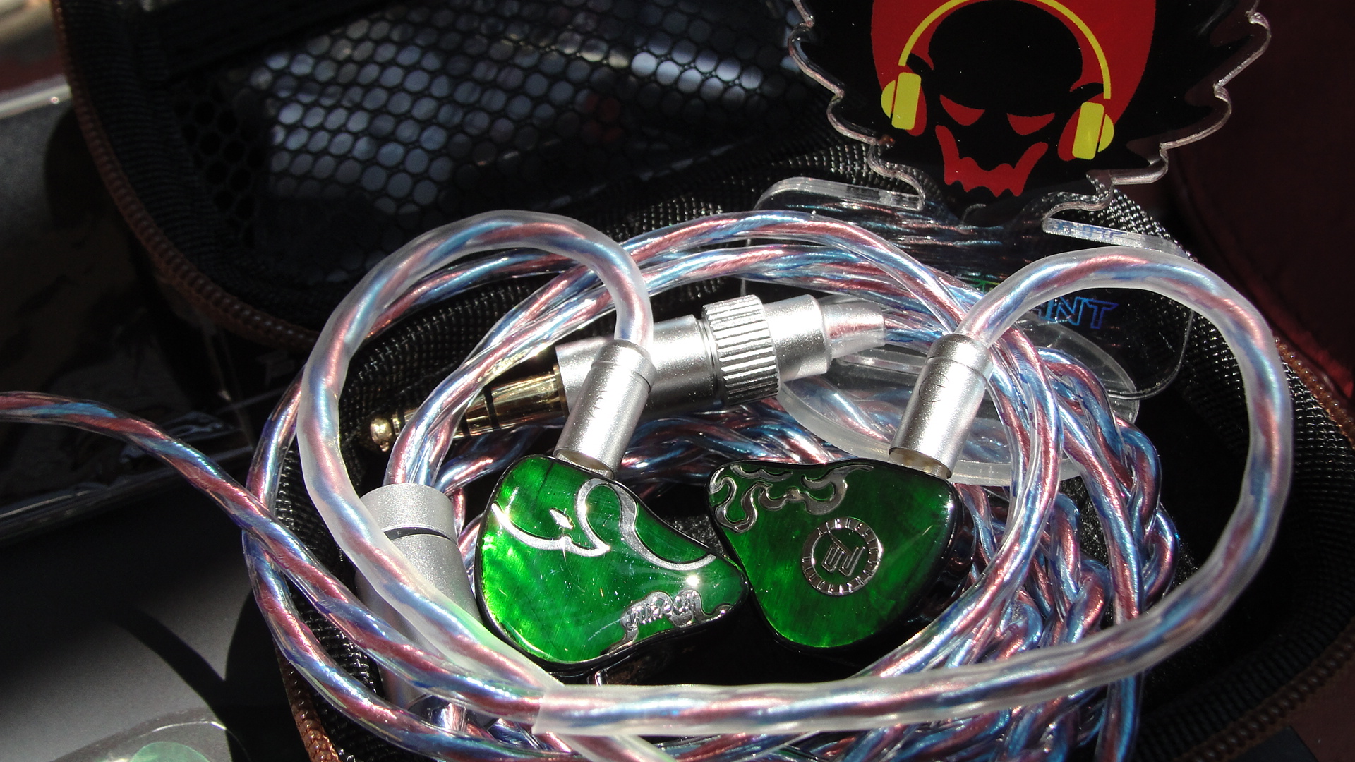 JUZEAR x Z Reviews Defiant | Headphone Reviews and Discussion - Head-Fi.org